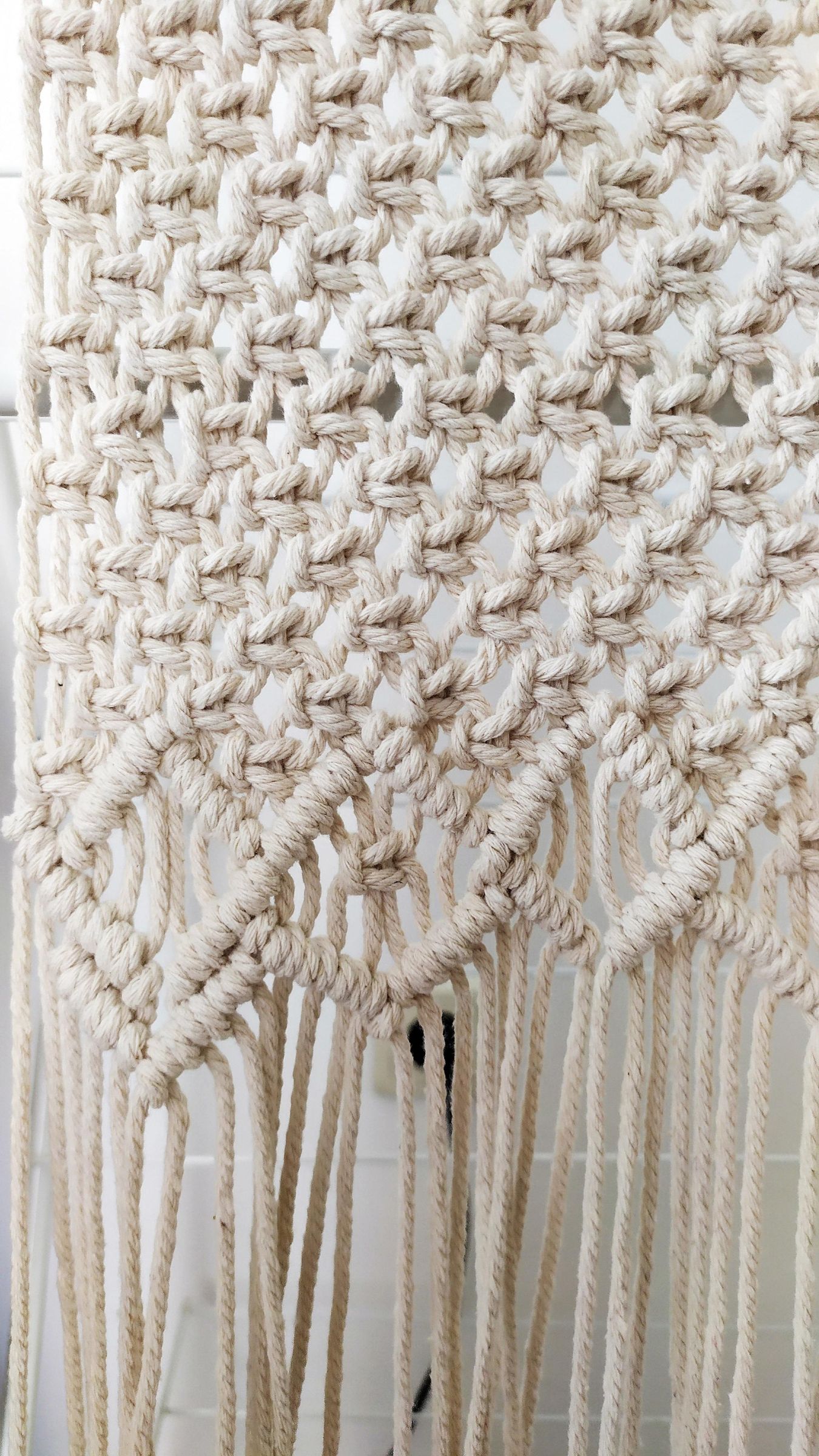 How to Make a Bohemian Macrame Rug : 14 Steps (with Pictures ...