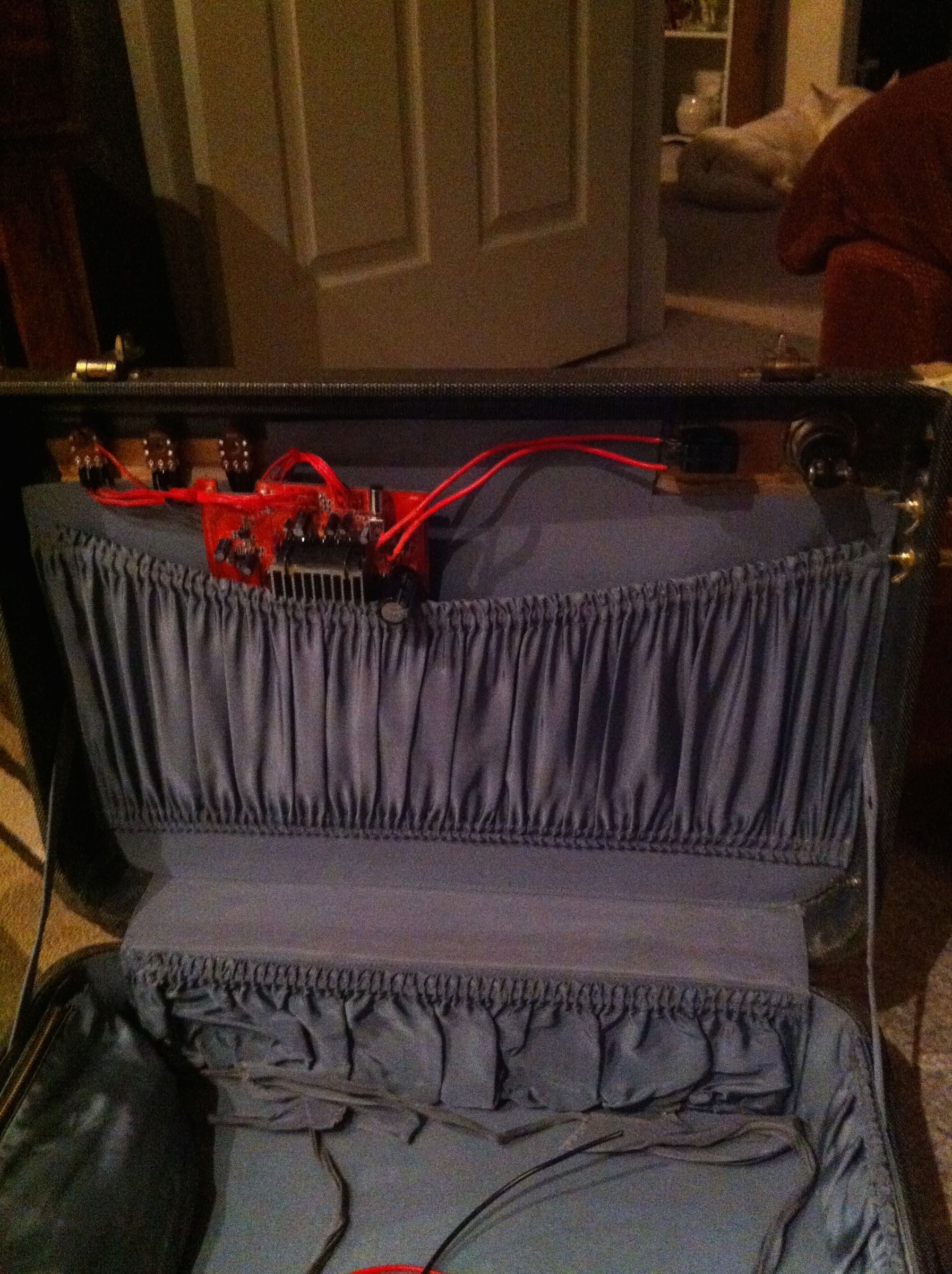 Vintage Beat Box Suitcase : 7 Steps (with Pictures) - Instructables