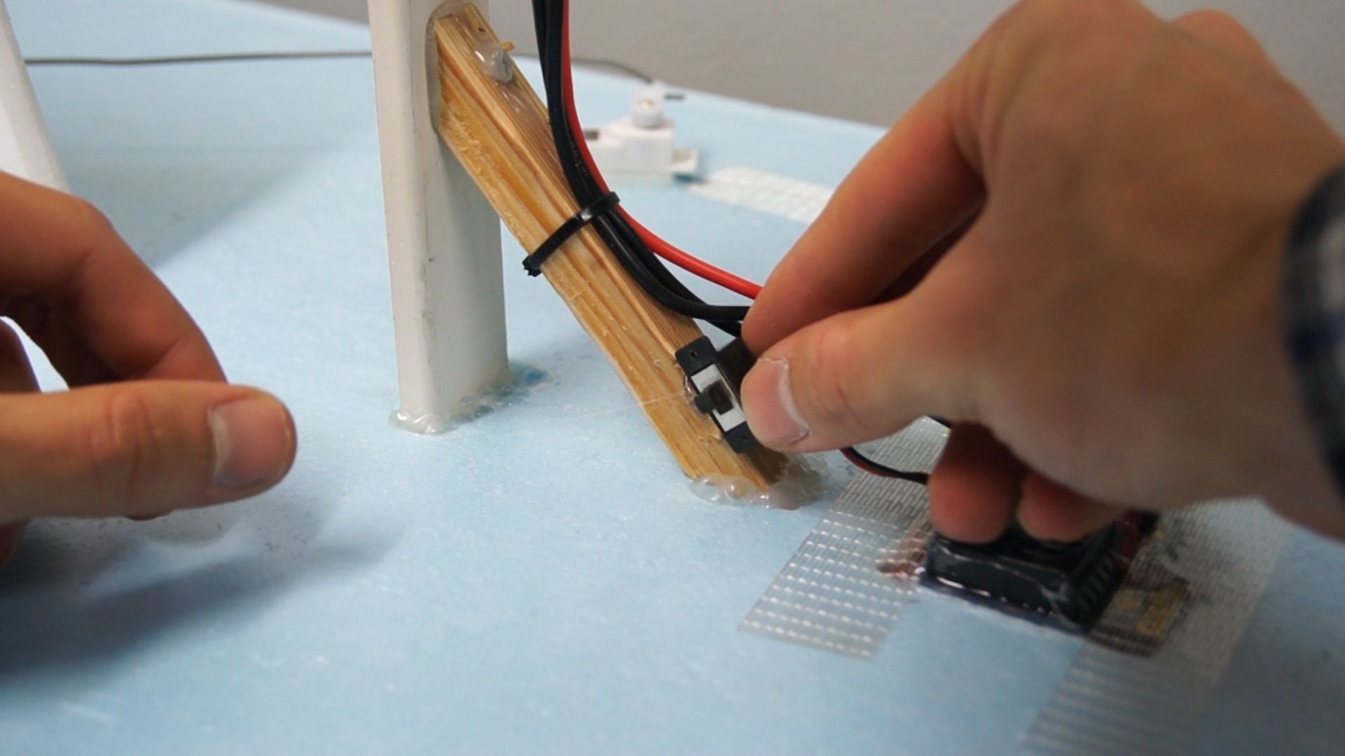 Foam RC Airboat Build DIY : 8 Steps (with Pictures) - Instructables