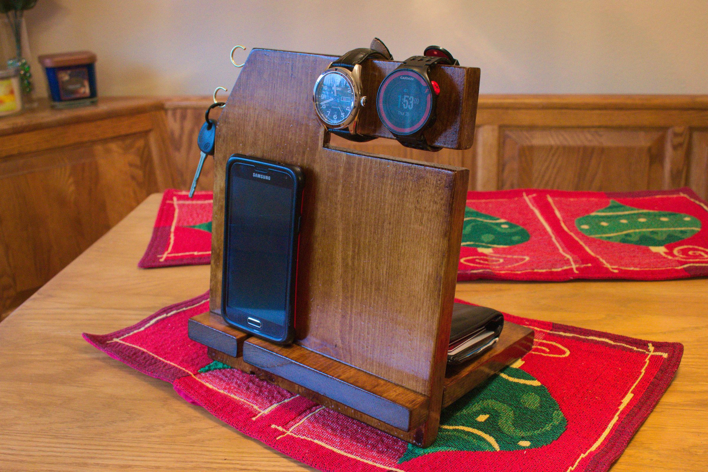 Minimalist Docking Station : 10 Steps (with Pictures) - Instructables
