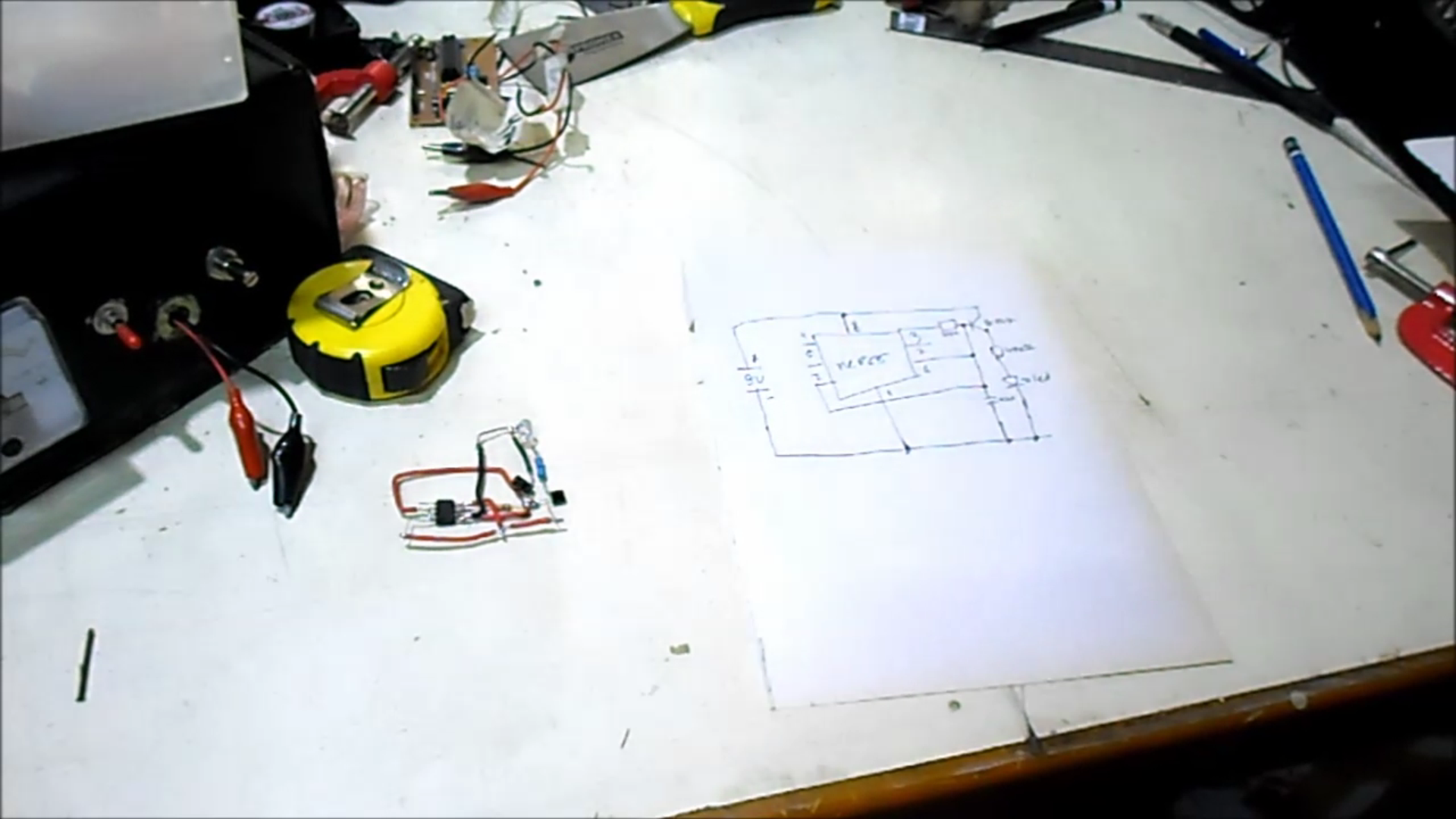 Fading LED Circuit Explanation : 3 Steps - Instructables