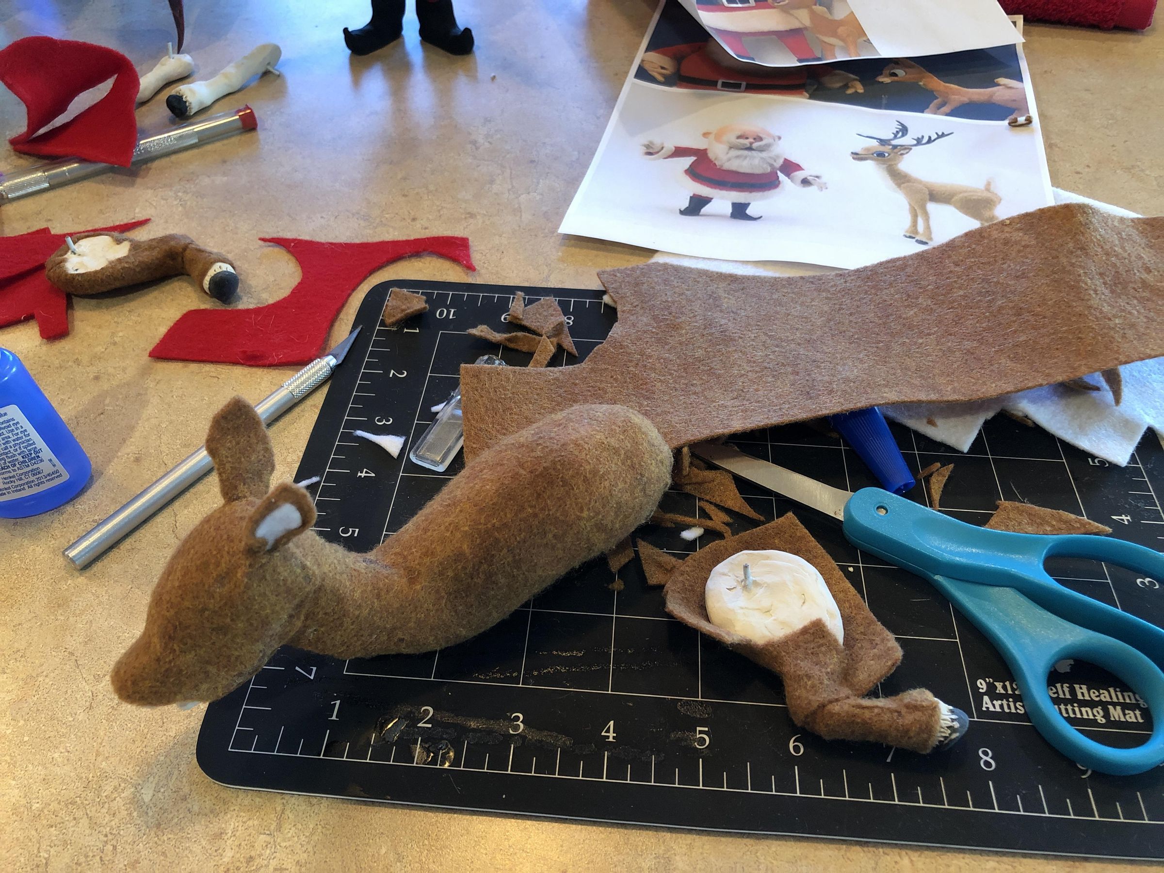 Creating Rudolph the Red Nosed Reindeer Figures for Christmas Card : 18 ...