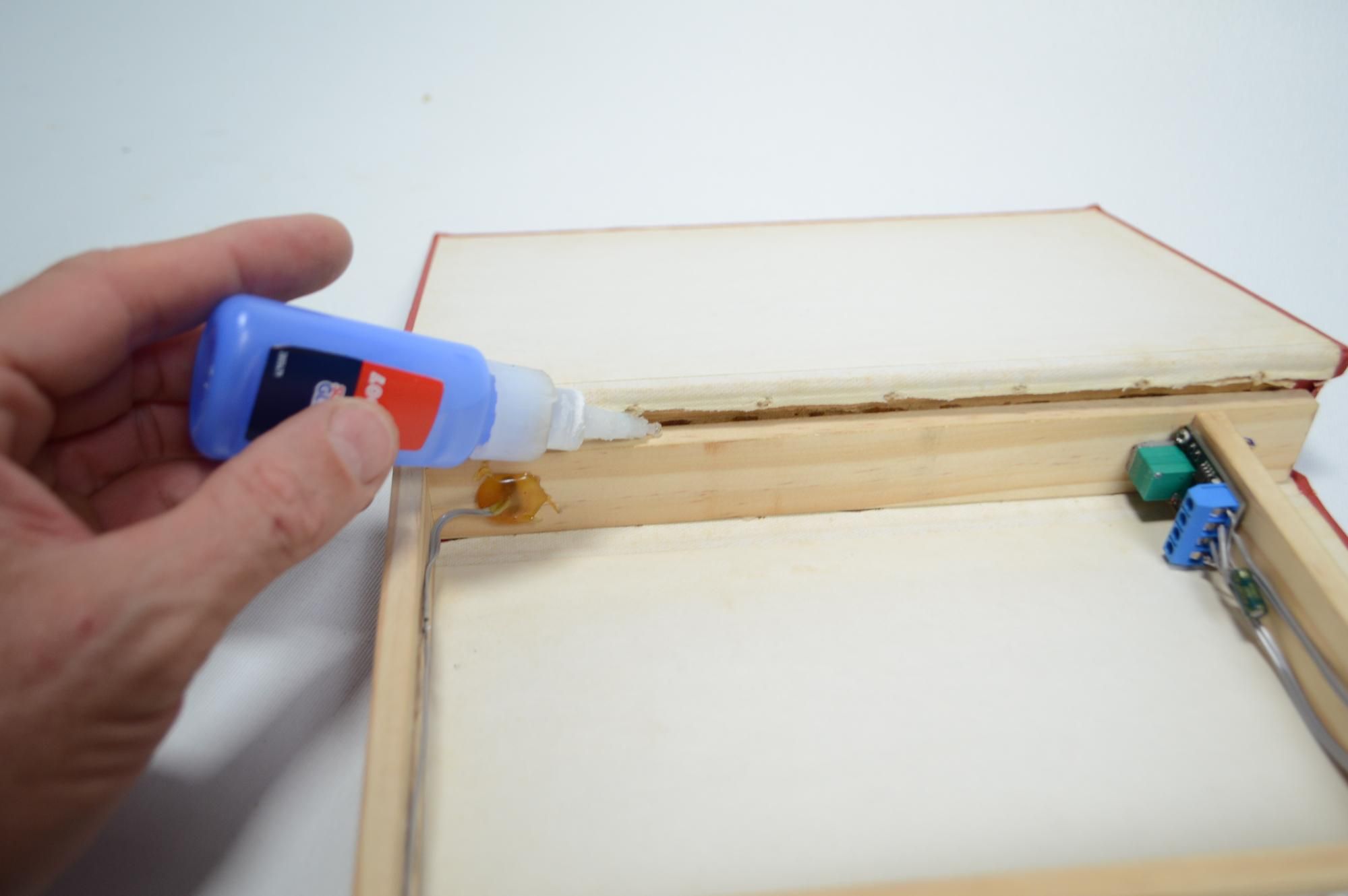 Book Light Inside a Book! : 11 Steps (with Pictures) - Instructables