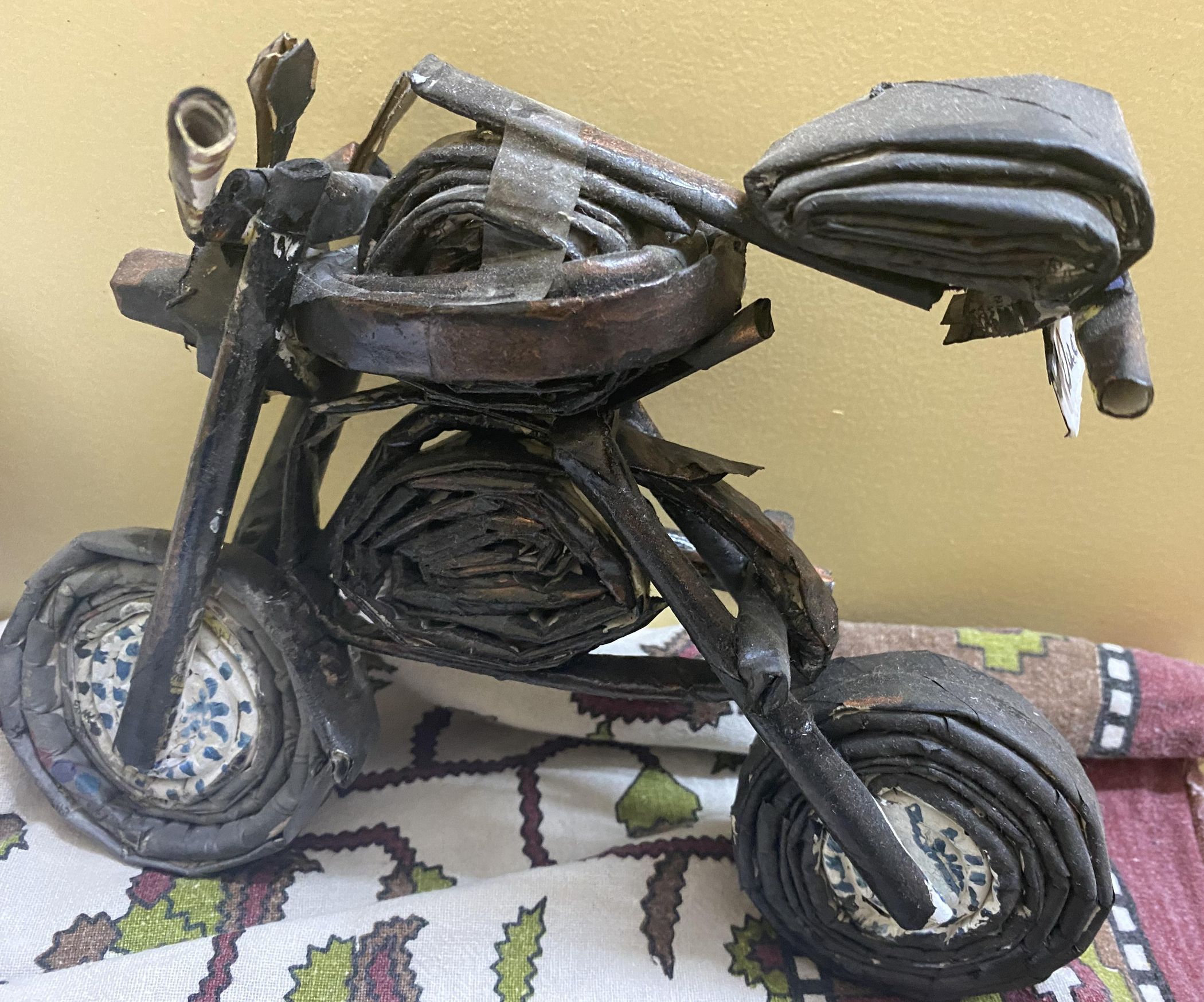 Newspaper Ducati Bike : 3 Steps - Instructables