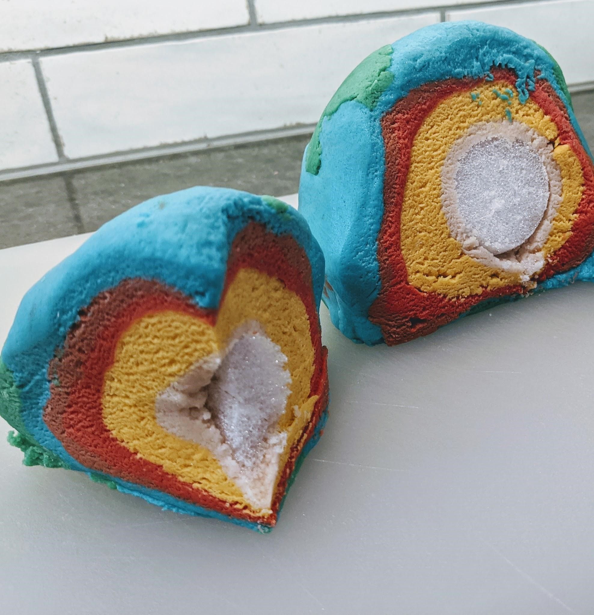 Layers of the Earth With Playdough : 5 Steps - Instructables