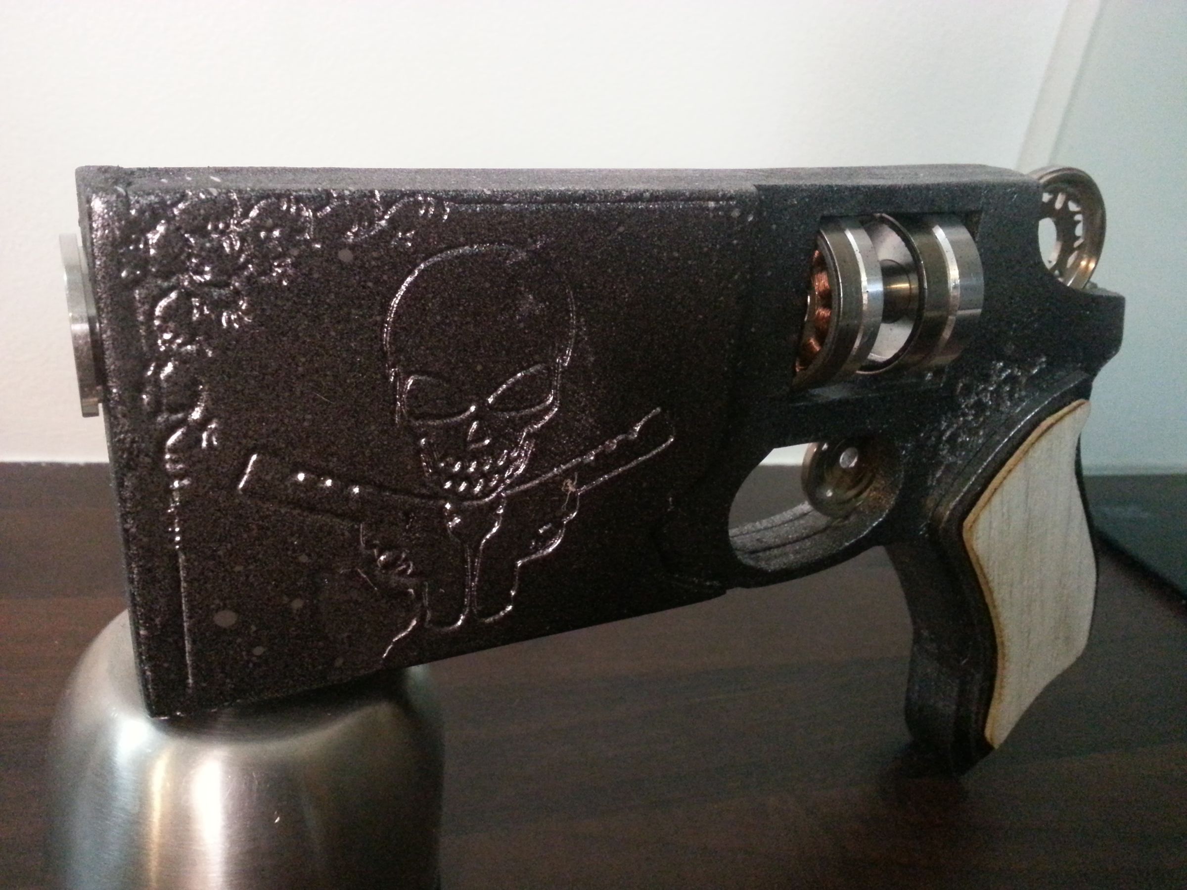 Space Ranger AntiMatter Hand Gun Pistol : 3 Steps - Instructables