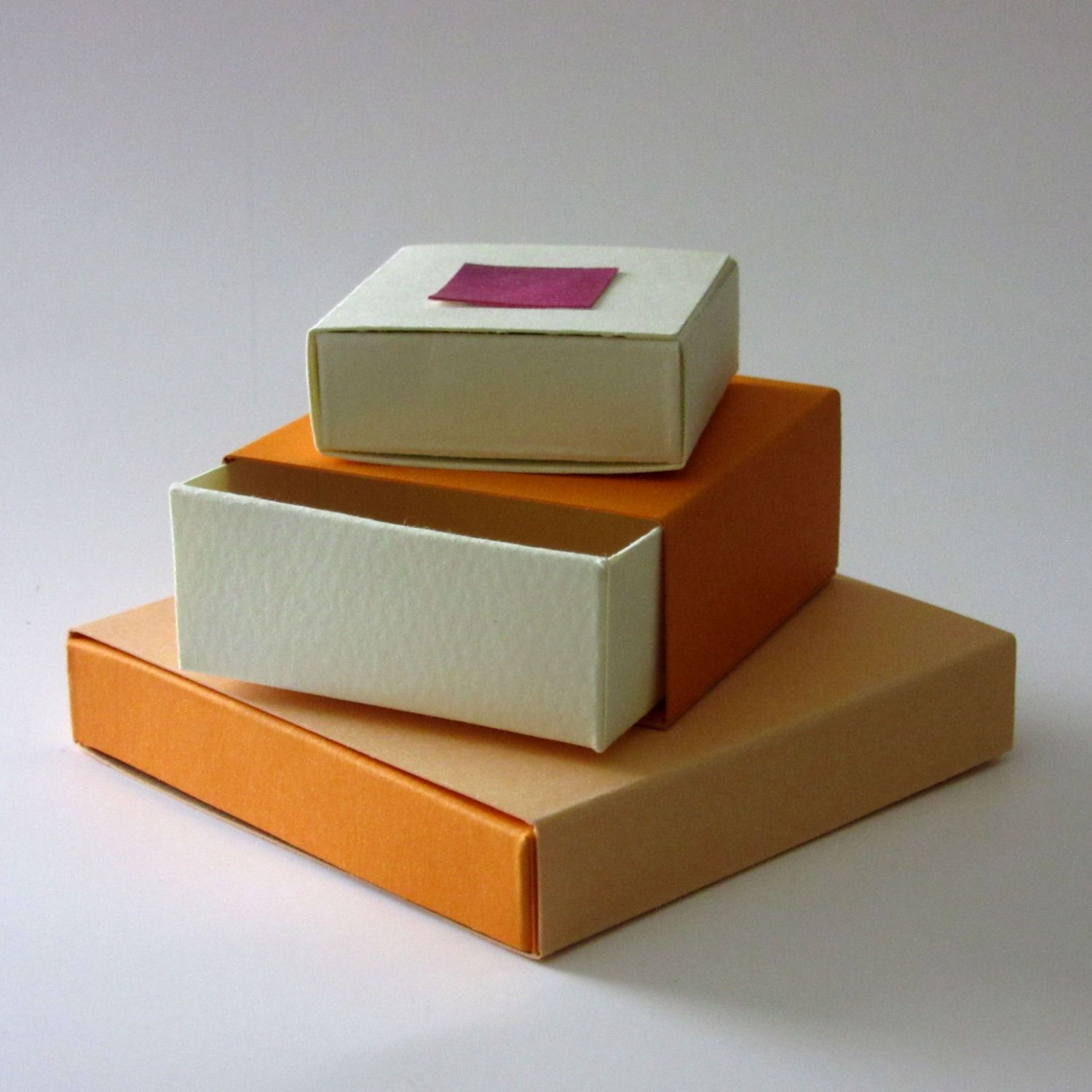 Simple Cardboard Sliding Gift or Storage Box : 4 Steps (with Pictures ...