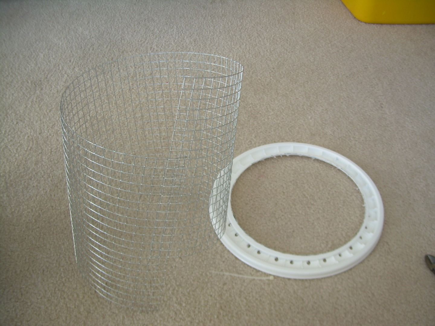 5 Gallon Bucket Fish Trap : 4 Steps (with Pictures) - Instructables