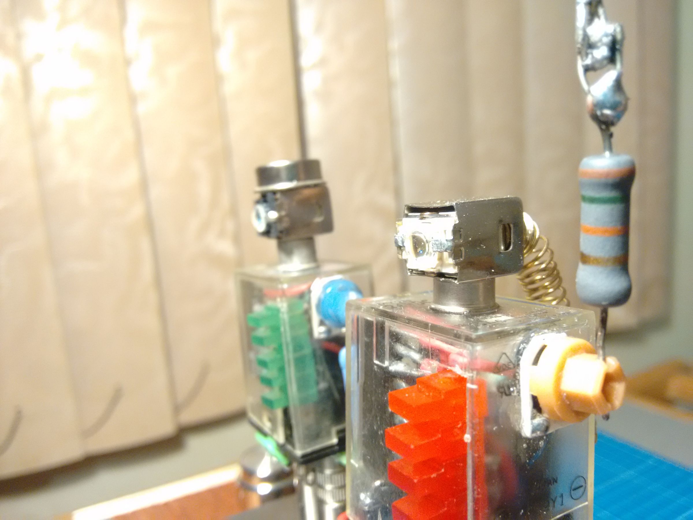 The Junkbots' Sound System : 22 Steps (with Pictures) - Instructables