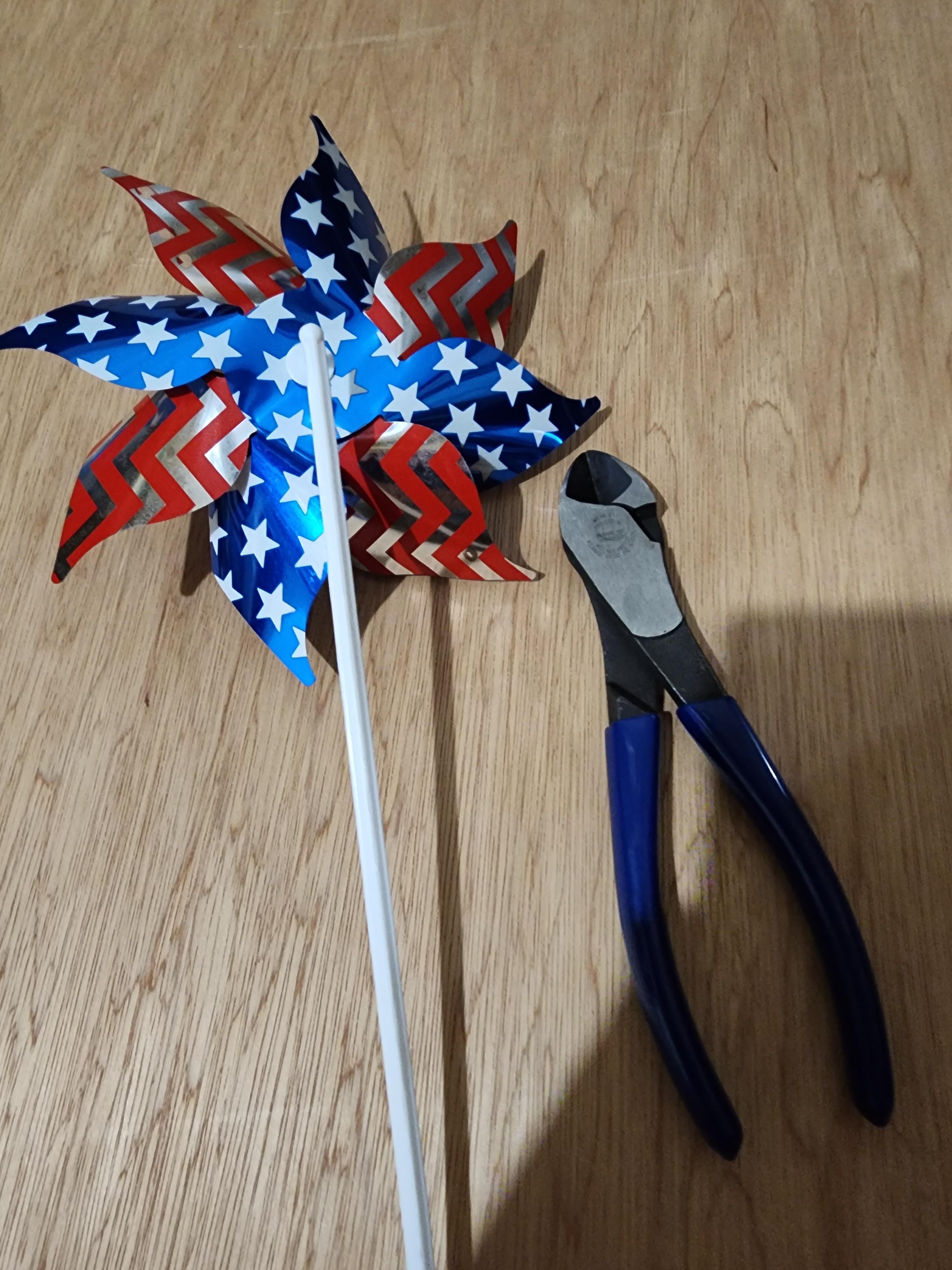 Register Flyer #2 Pinwheel : 8 Steps - Instructables