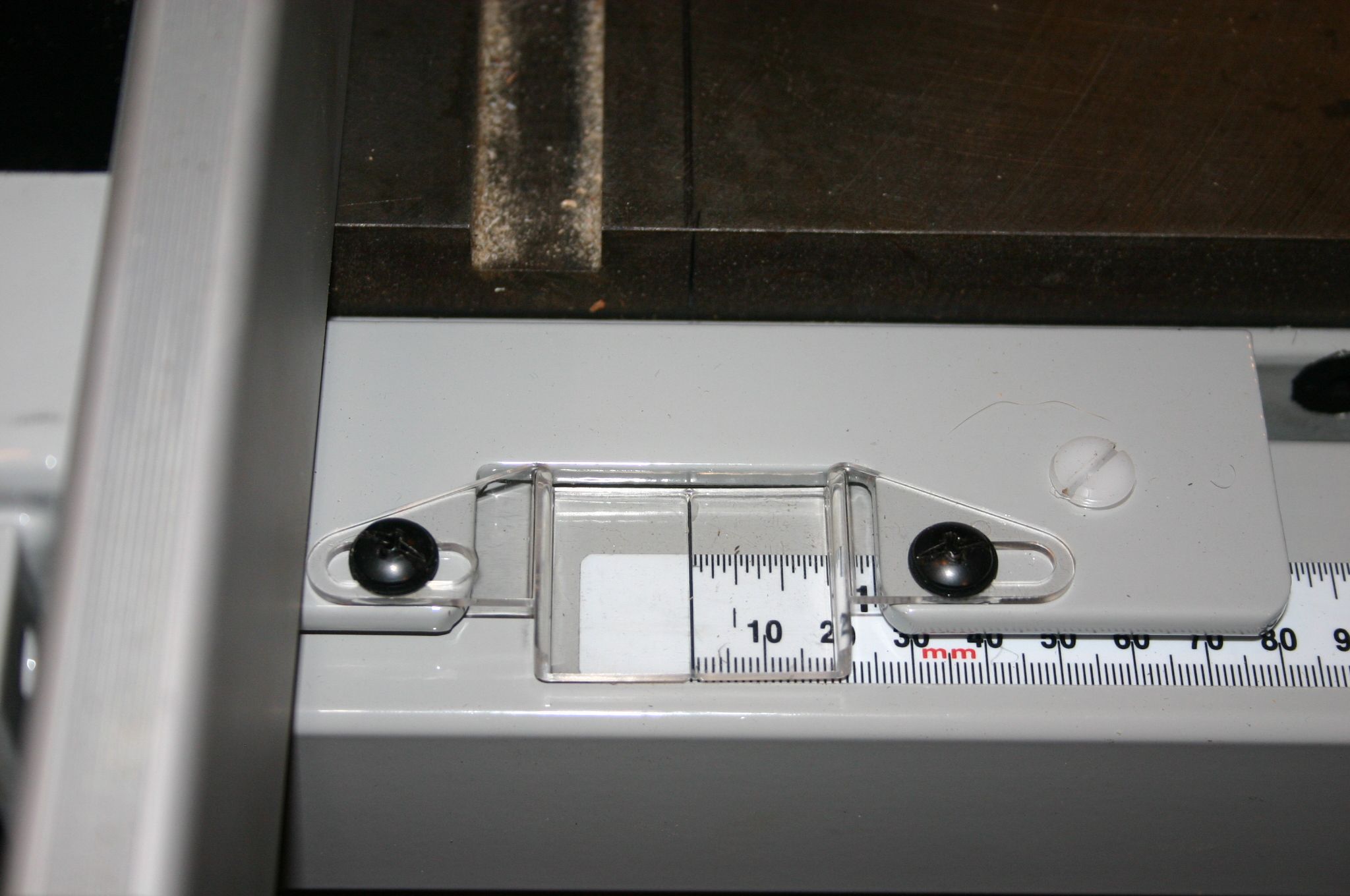 Retrofitting a Delta T2 Fence to a Craftsman Table Saw : 7 Steps ...