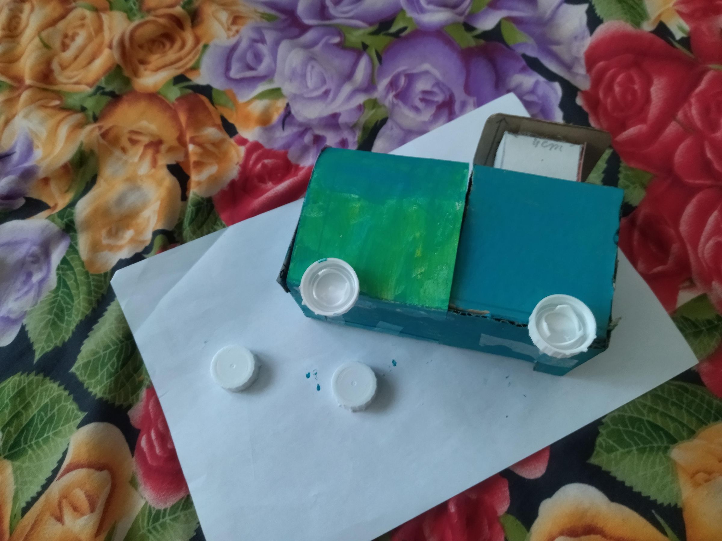 Small Cardboard Train : 12 Steps (with Pictures) - Instructables