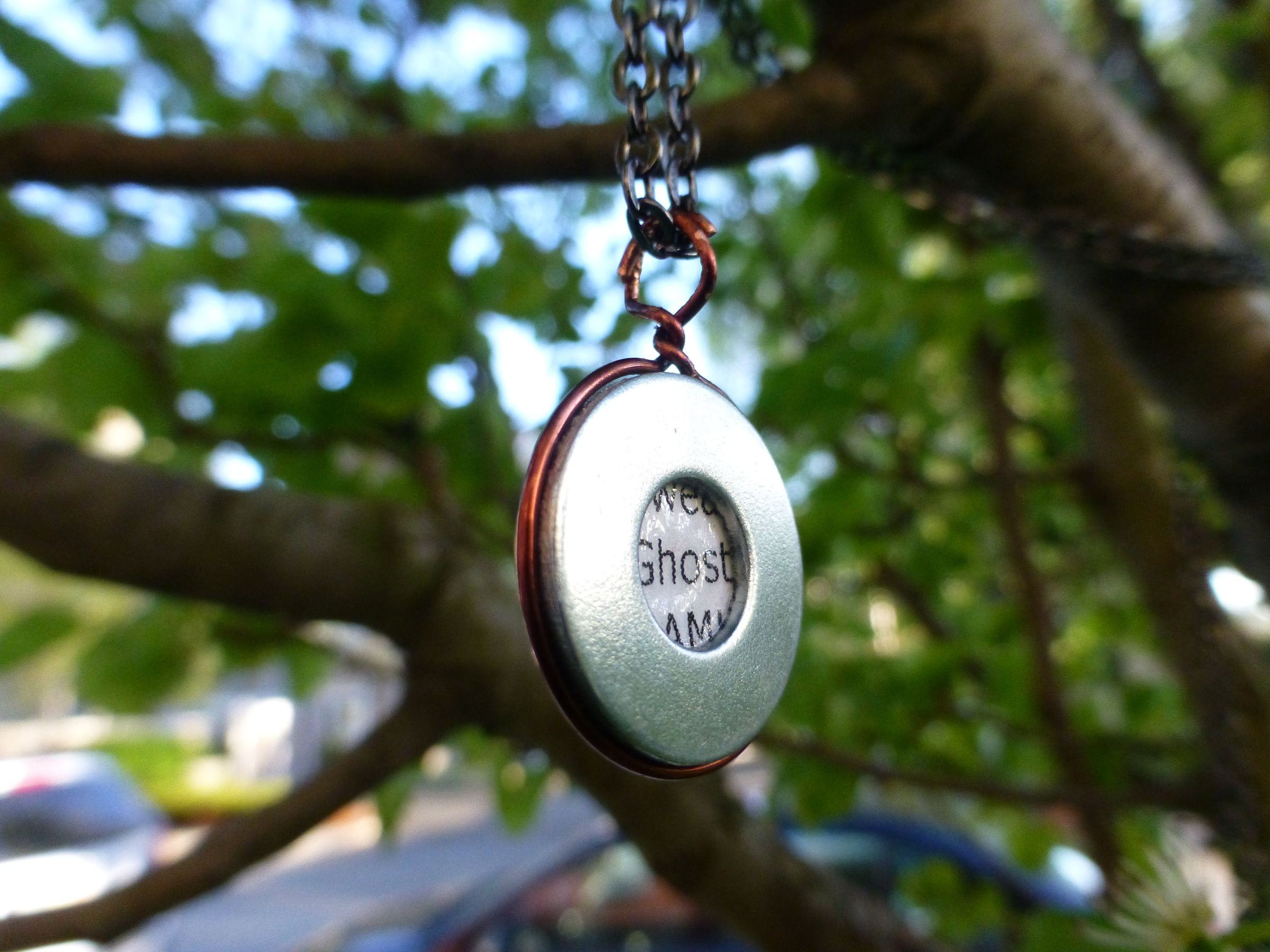 Book Page Necklace - Instructables