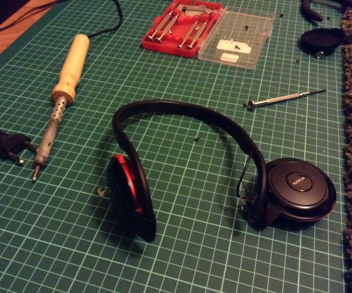 Turn Your Old Bluetooth Headphone Into Sound Adapter for Every Speaker ...