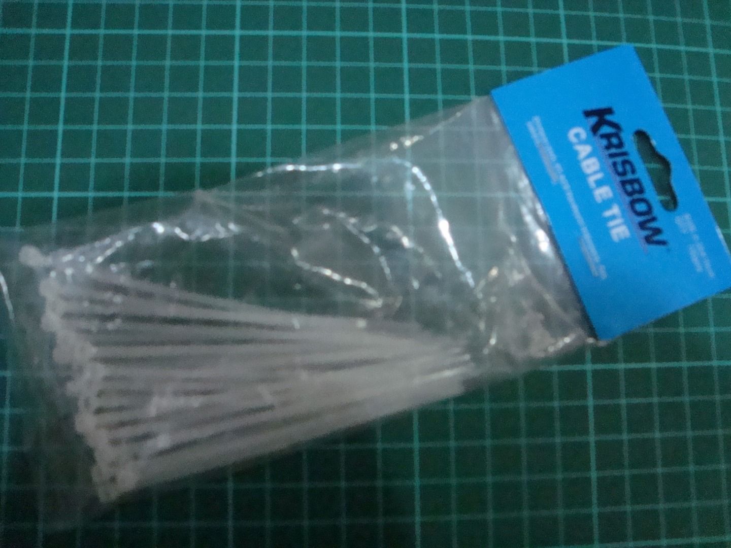 Spider Made From Cable Ties for Props Decor Halloween : 4 Steps (with ...