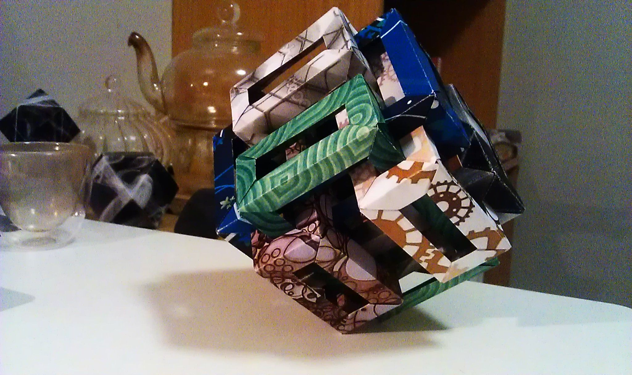 Modular Origami Sculpture: 6 Rectangular Prisms : 11 Steps - Instructables