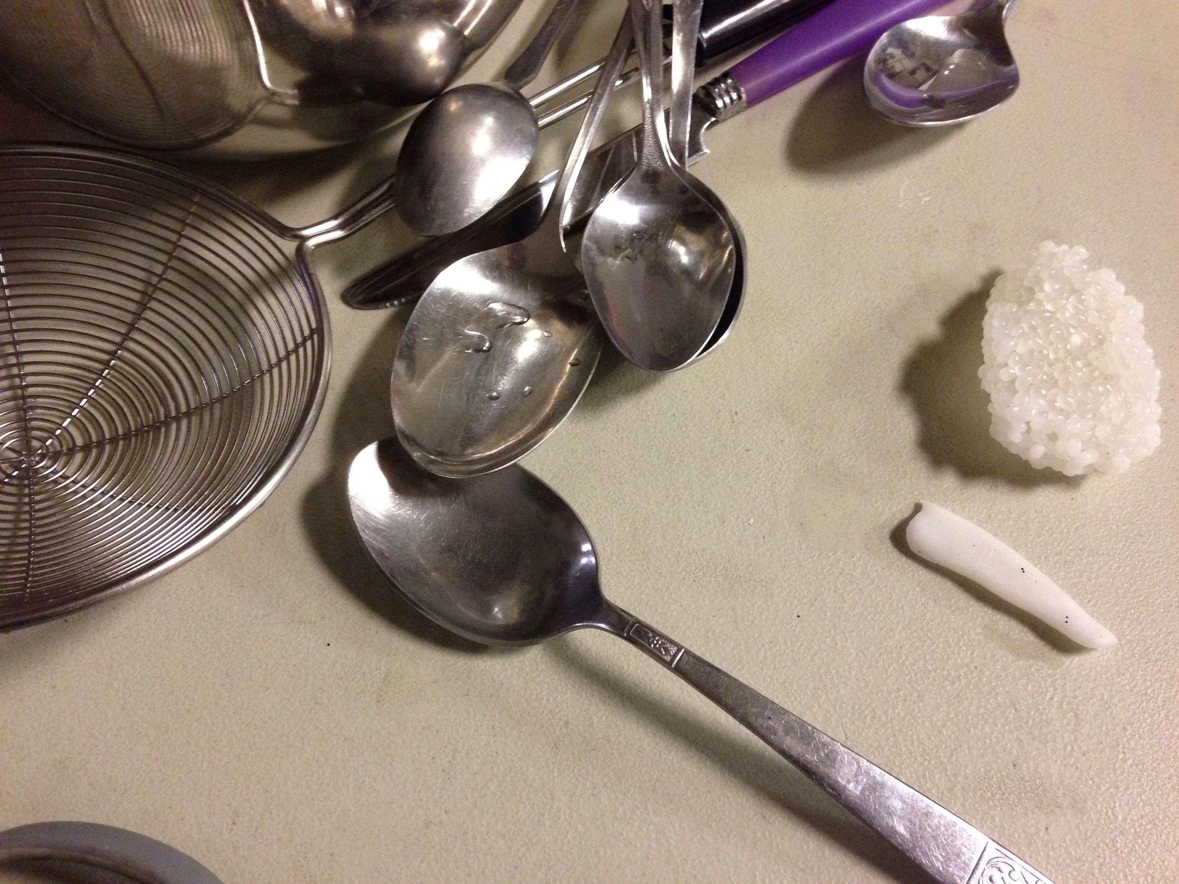 Instamorph Brass Knuckles (or Plastic) - Instructables