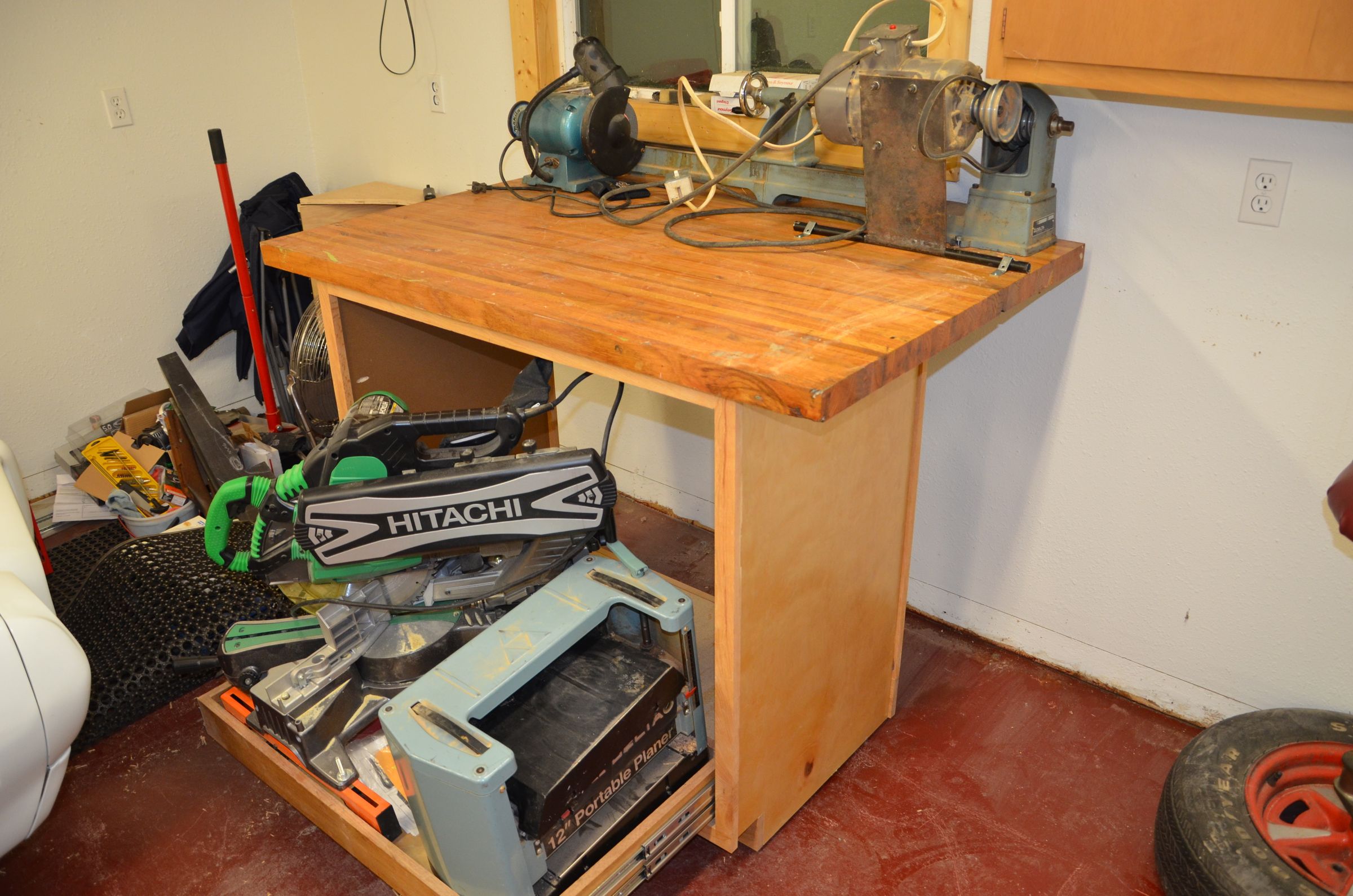 Rolling Workstation for Small Workspaces : 10 Steps (with Pictures ...