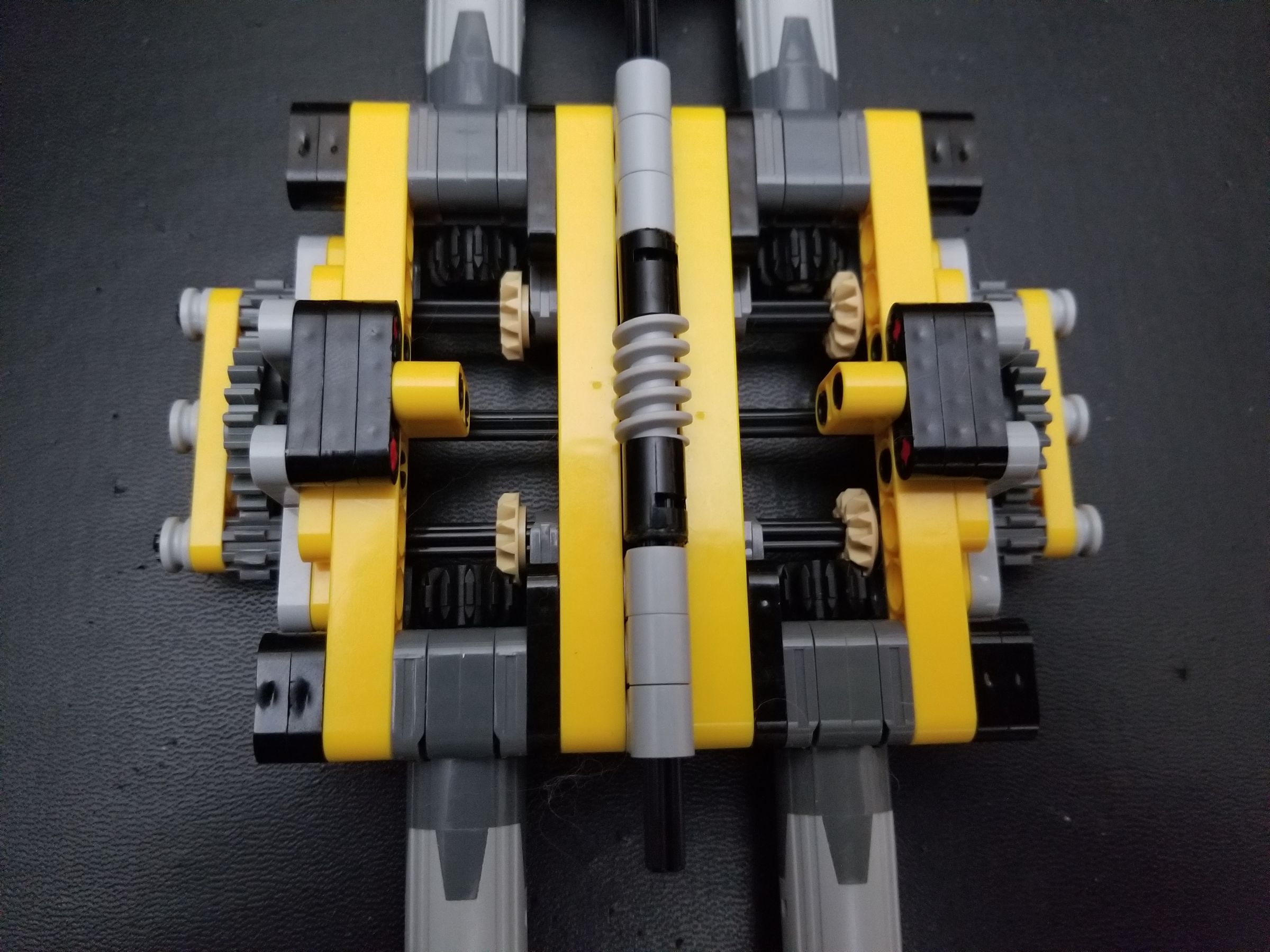 Lego Technic Back to Back Double Actuator Build : 9 Steps (with ...