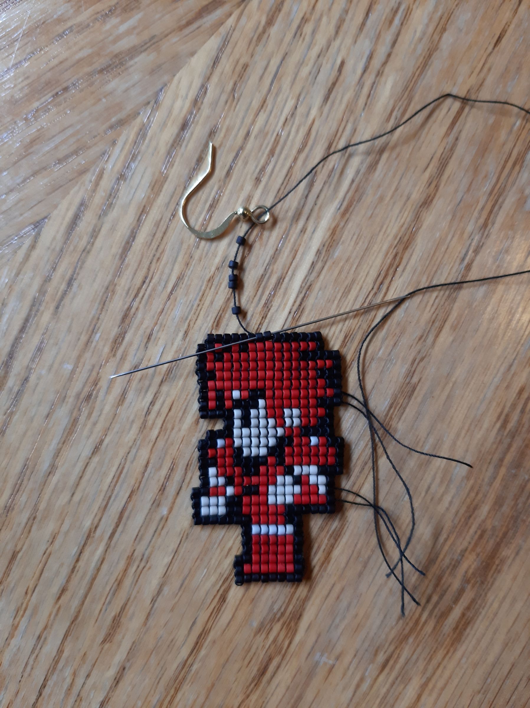 Beaded Pixel Art Jewelry : 11 Steps (with Pictures) - Instructables