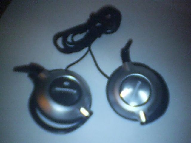 How to Modify Headphones - Cut Size by 80% - Instructables