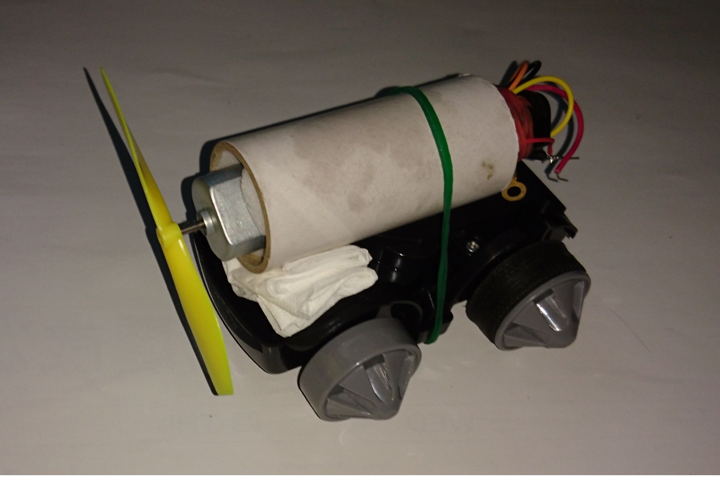 Tiny Simple Running Robot_part_3 : 7 Steps - Instructables