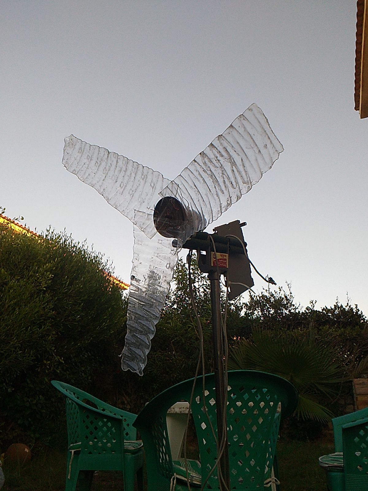 How to Make Wind Turbine From Plastic Bottles : 6 Steps - Instructables