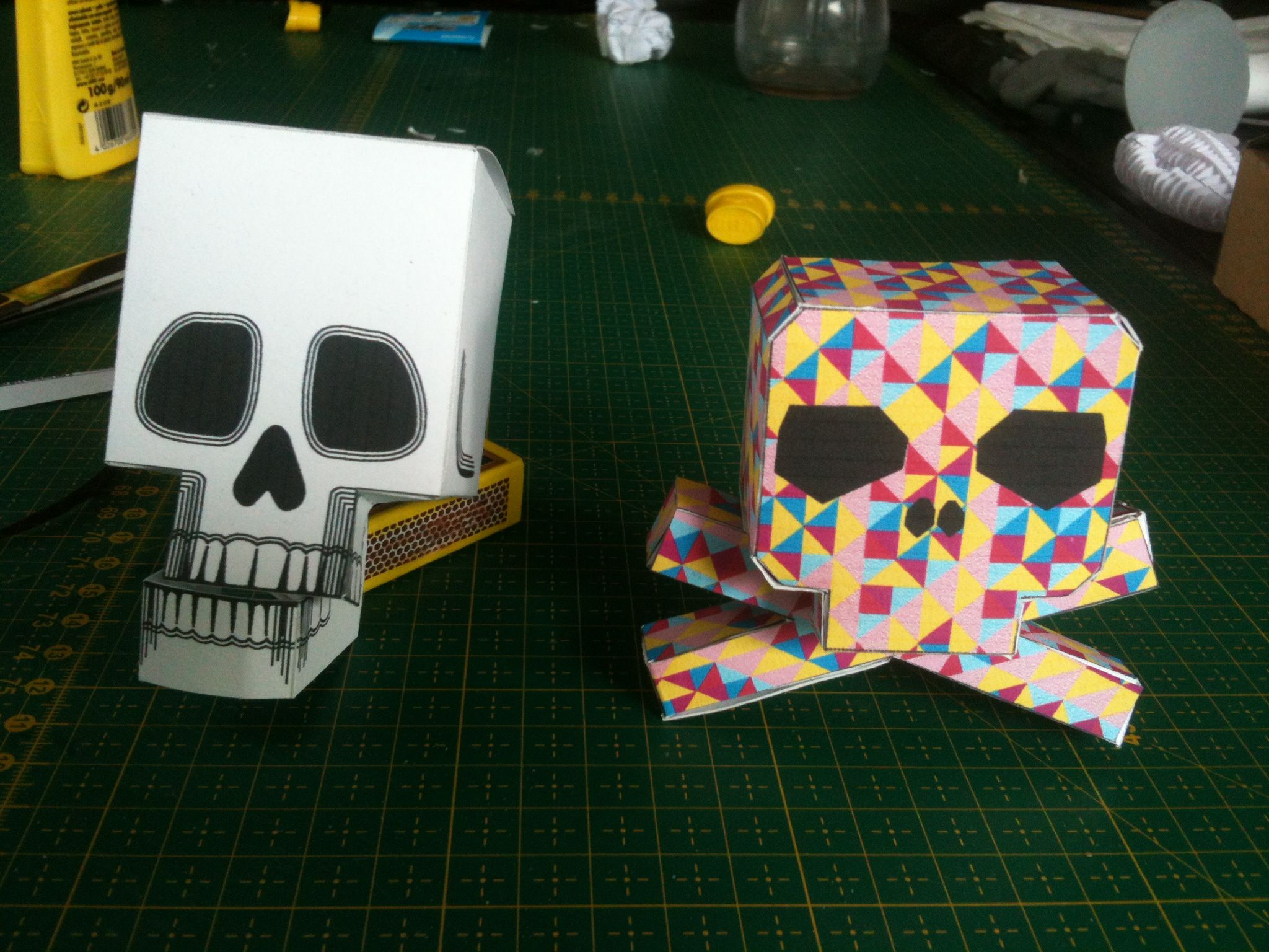 Papercraft Skull With Glowing Eyes : 15 Steps (with Pictures ...
