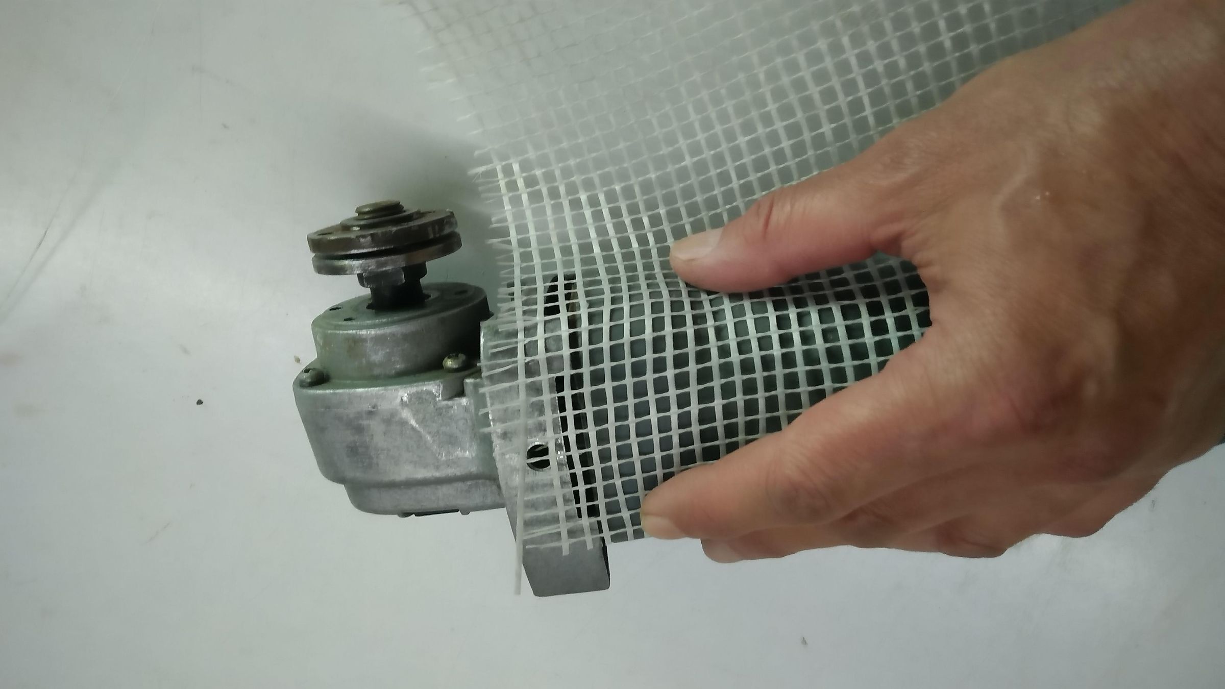 DIY Powerful Lawn Trimmer From an Angle Grinder : 11 Steps (with ...