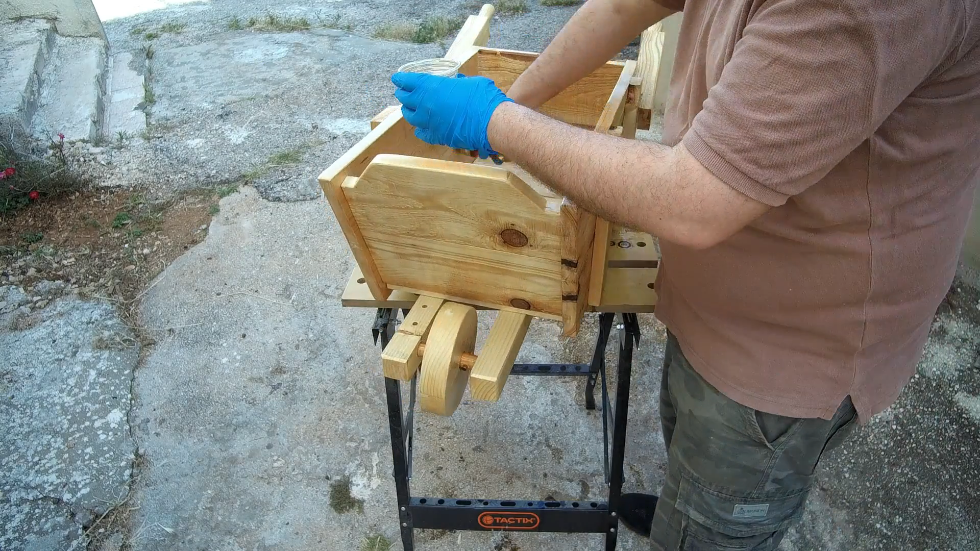 DIY Wheelbarrow : 7 Steps (with Pictures) - Instructables