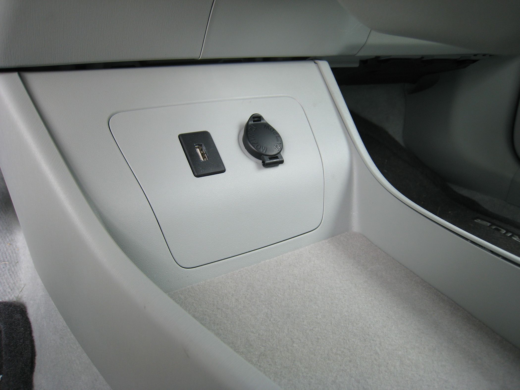 Add a USB Power Outlet in Your Car : 9 Steps (with Pictures ...