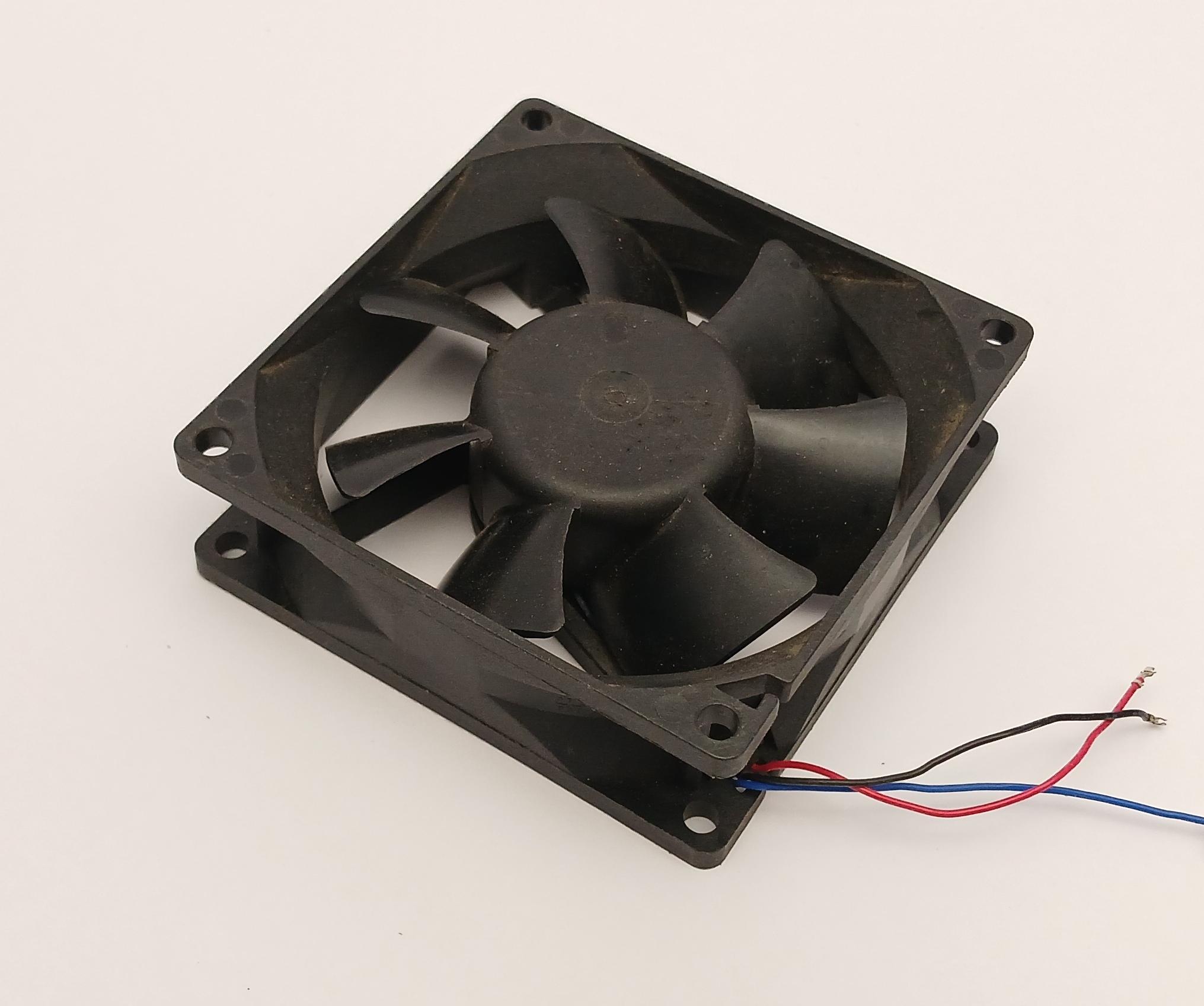 Make Your Own Wooden Propeller USB Desk Fan! : 9 Steps (with Pictures ...