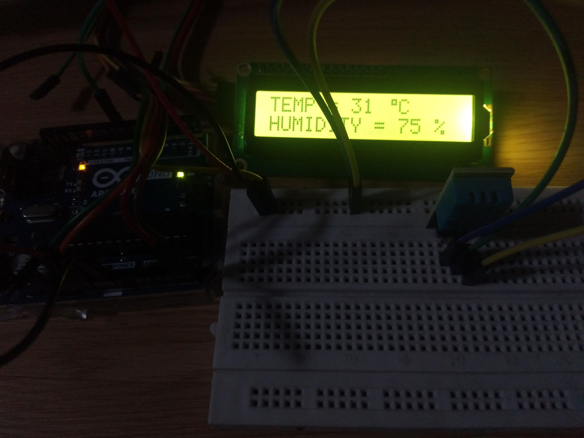Arduino Weather Station Using DHT11 Temperature & Humidity Sensor and ...
