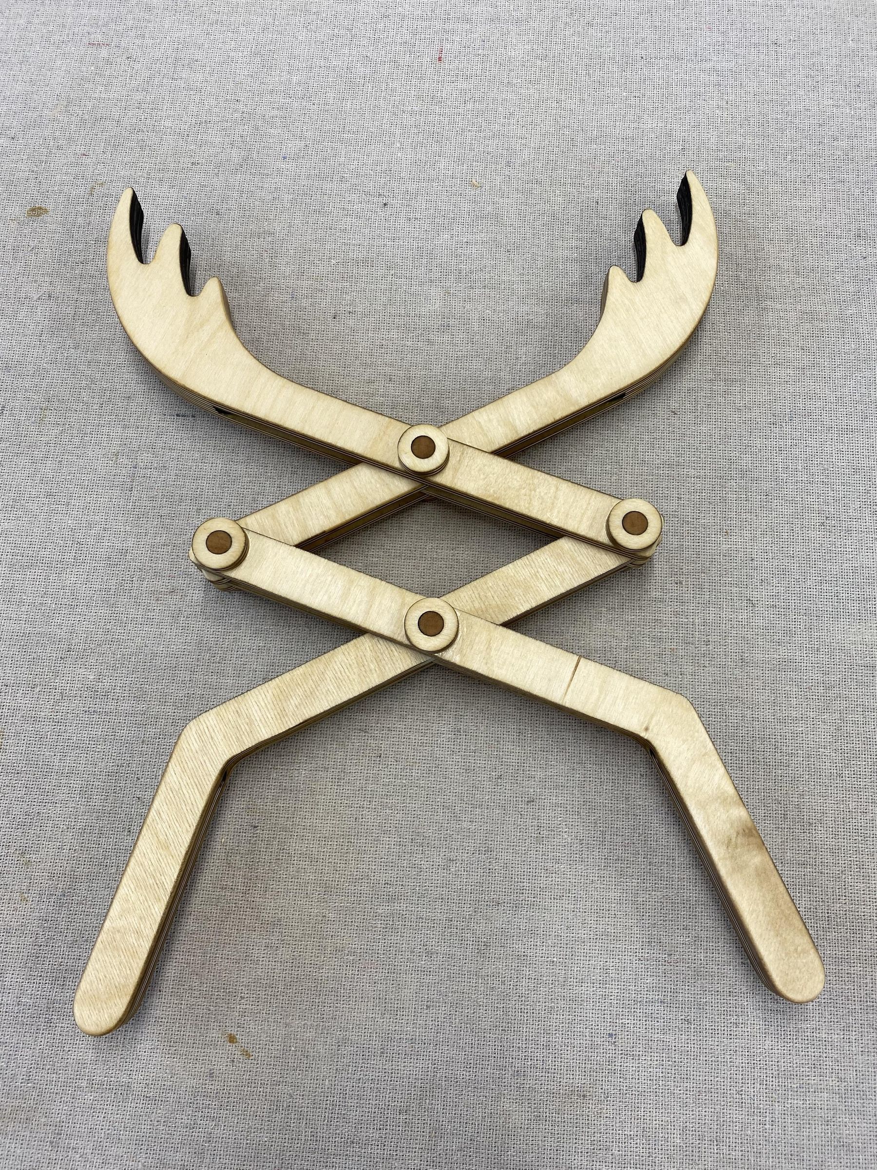 Scissor Arm Grabber Toy : 5 Steps (with Pictures) - Instructables