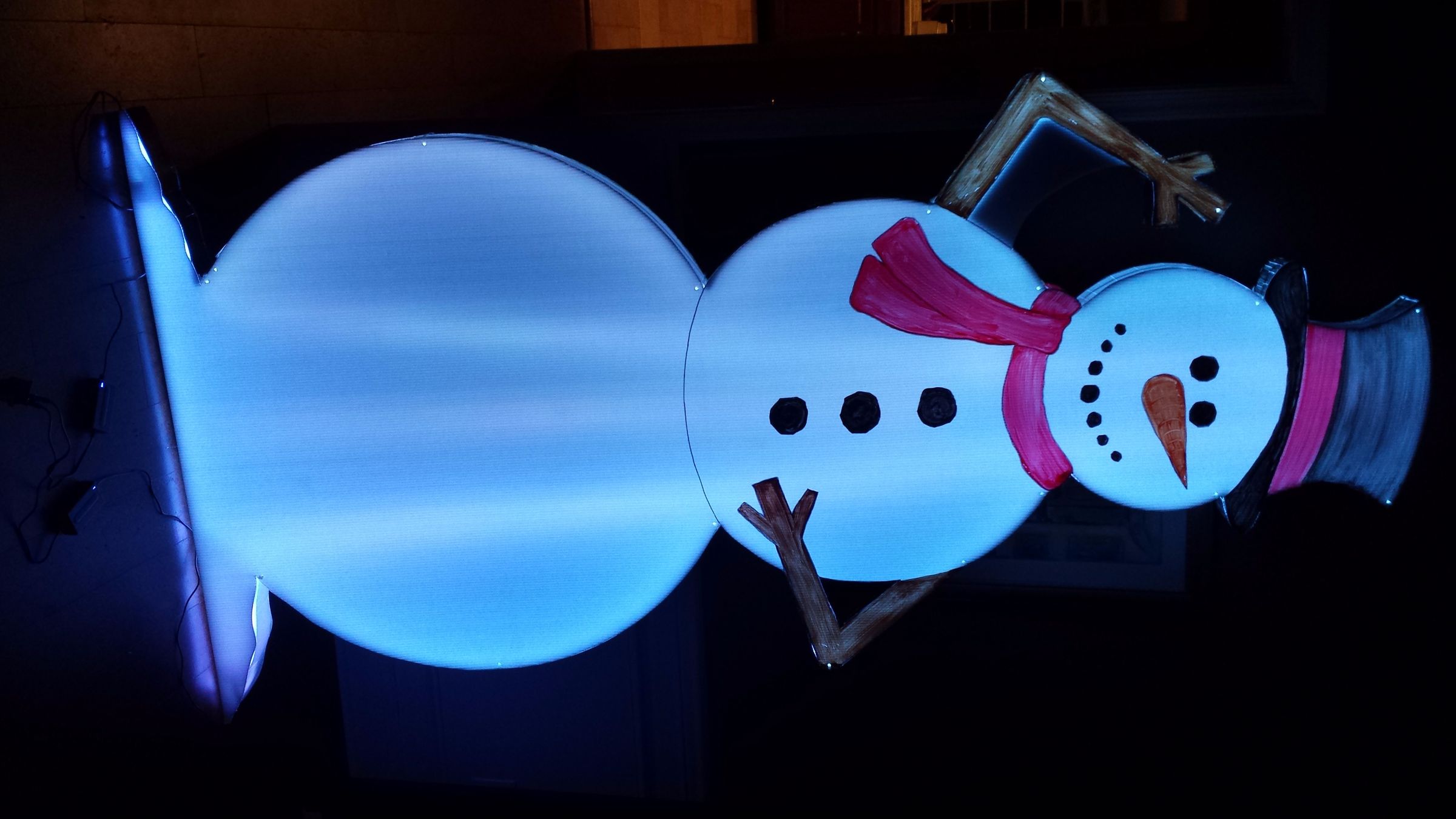 8 Foot LED Snowman : 4 Steps (with Pictures) - Instructables