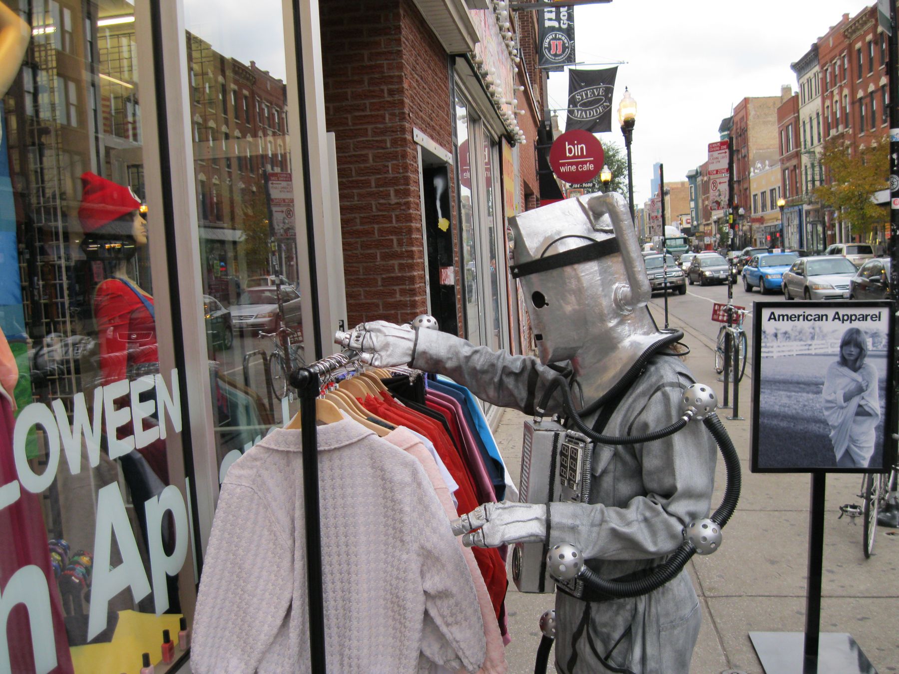 DOCTOR WHO CYBERMAN COSTUME : 5 Steps (with Pictures) - Instructables