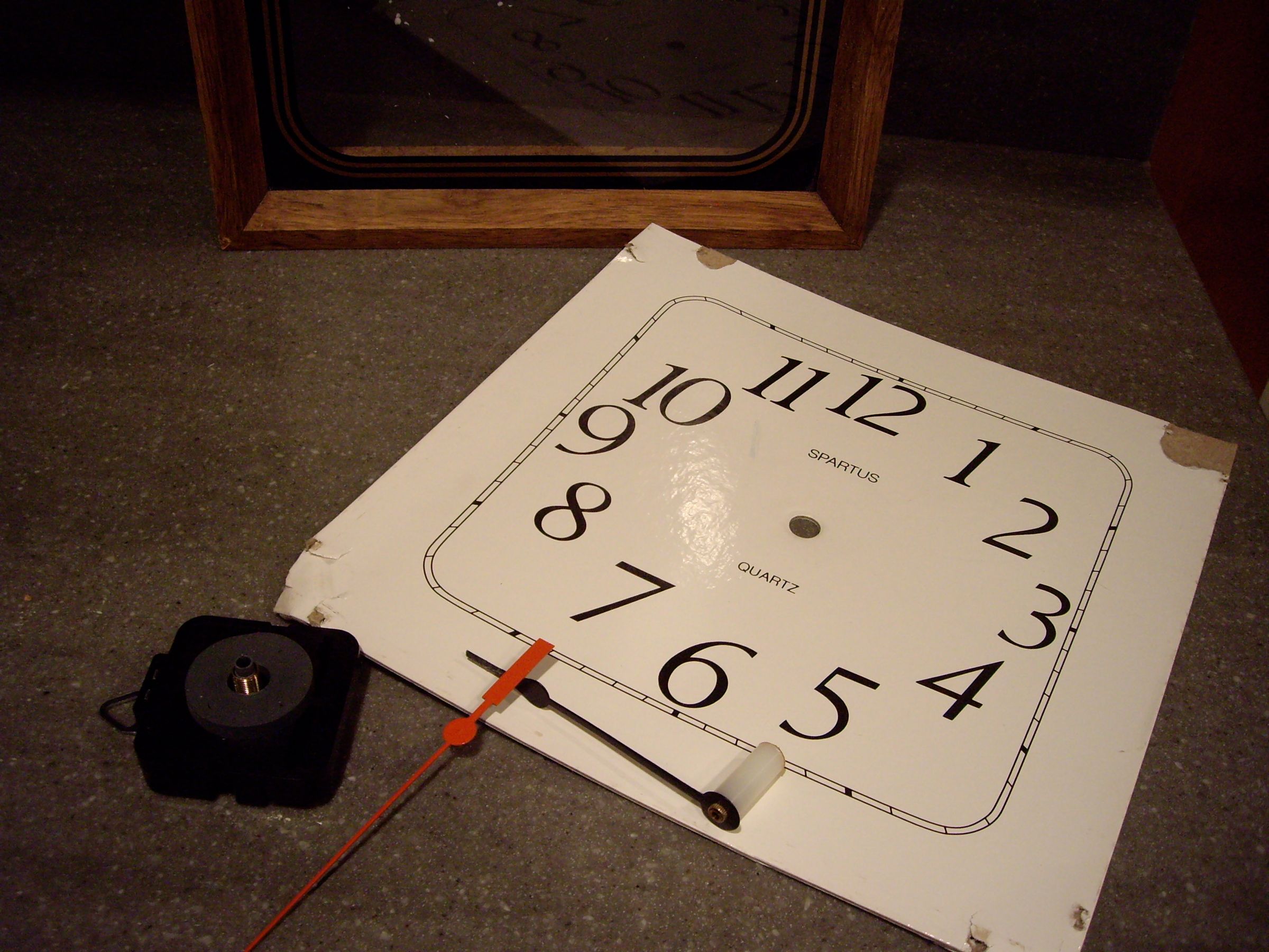 Spooky Backwards Spinning Clock Made From Cassette Player Motor : 7 ...