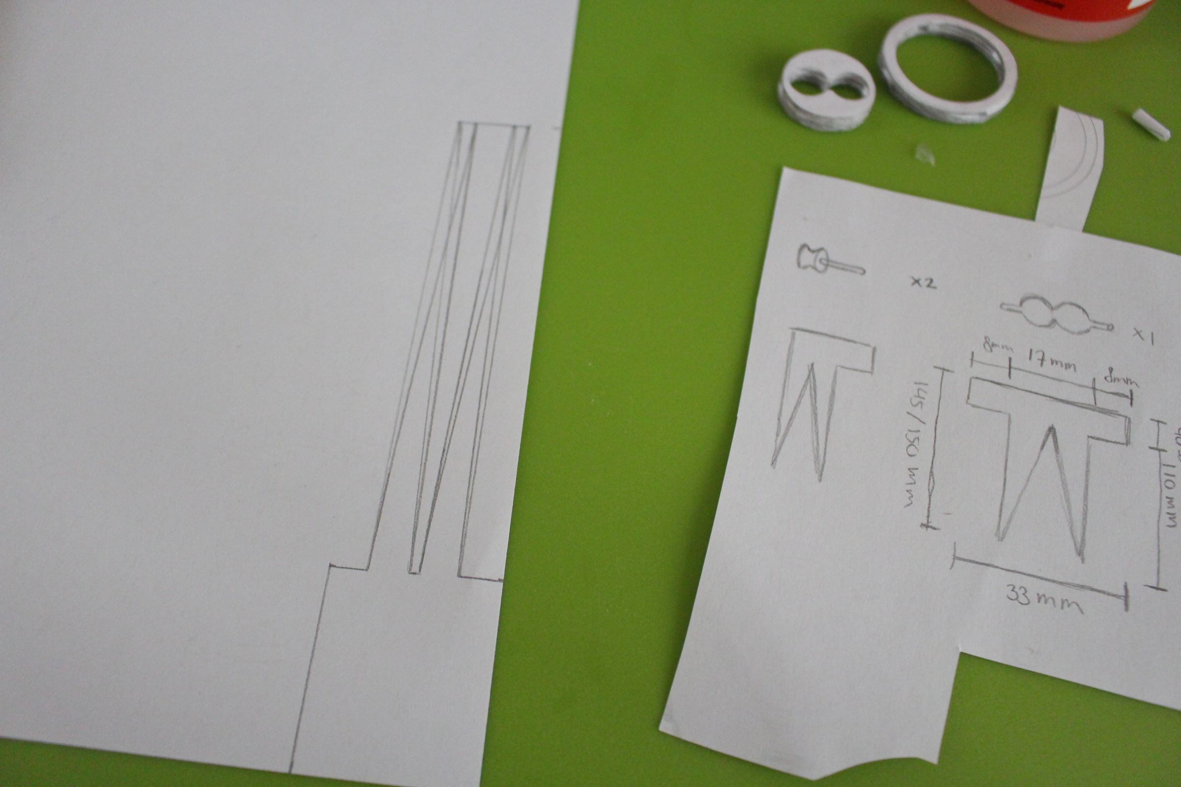 Paper Timeturner Necklace : 35 Steps (with Pictures) - Instructables