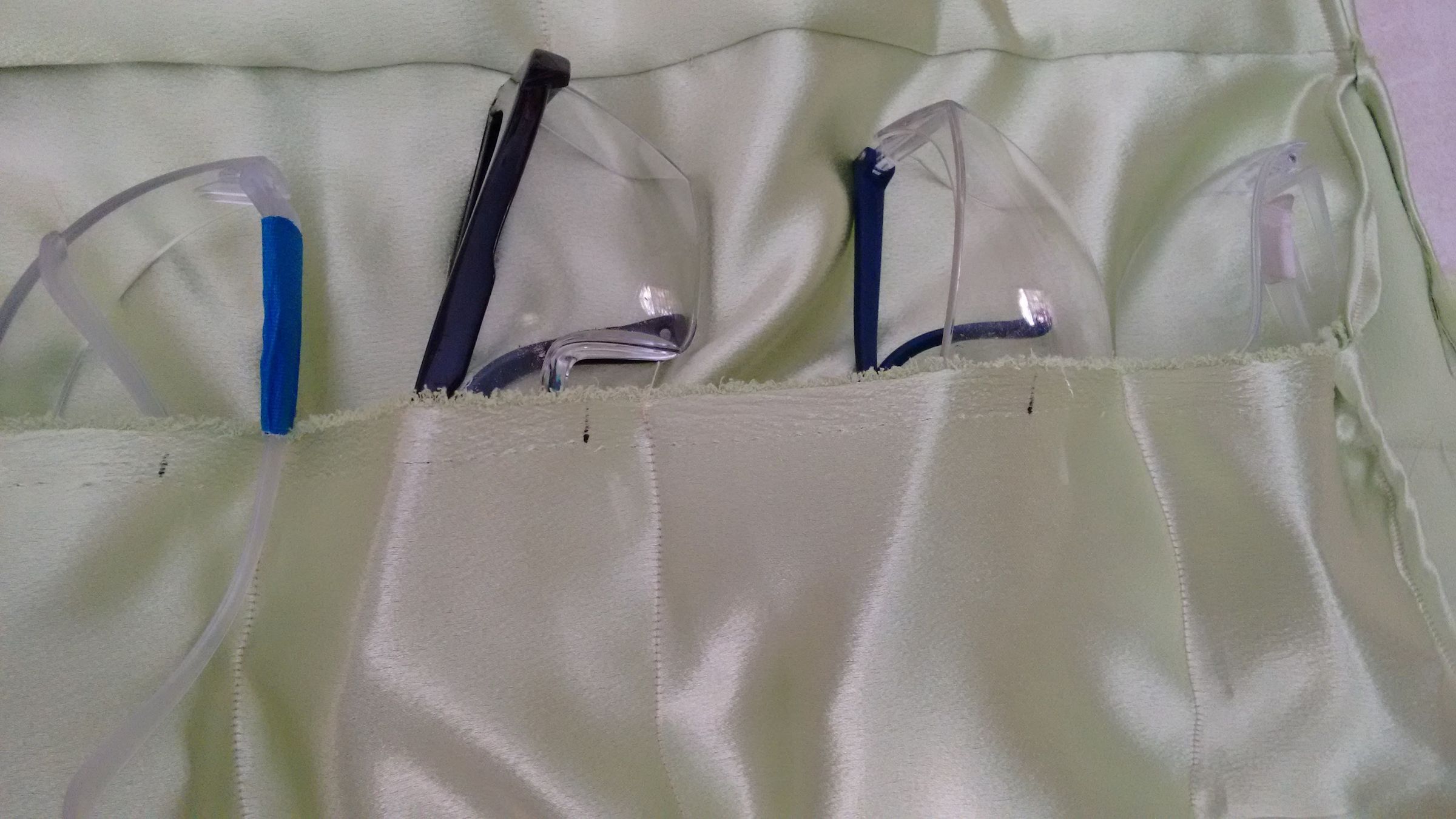 Soft Pockets Safety Glasses Storage : 7 Steps (with Pictures ...