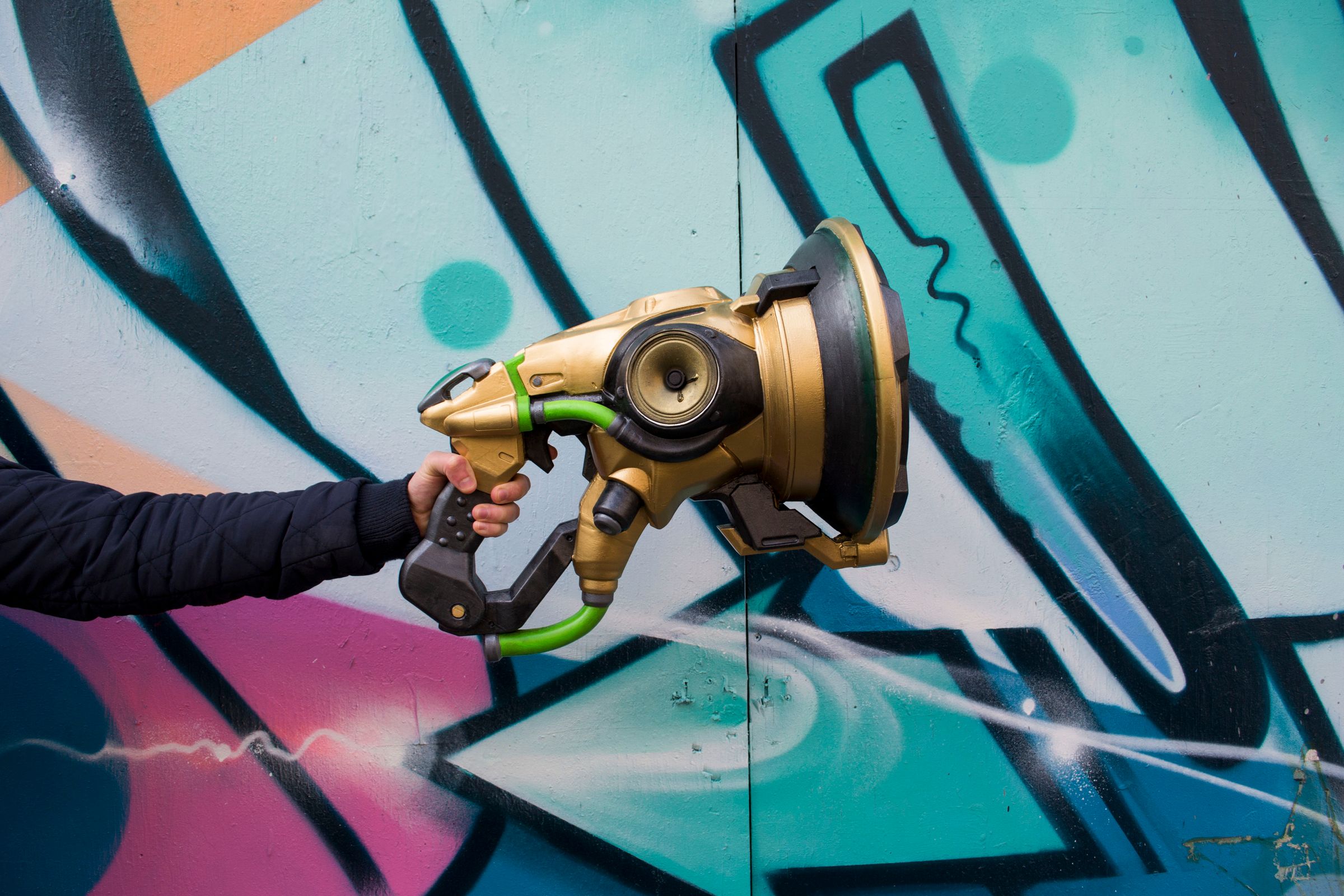 Lucio Gun 3D Printed With Real Speakers From Overwatch : 7 Steps (with ...