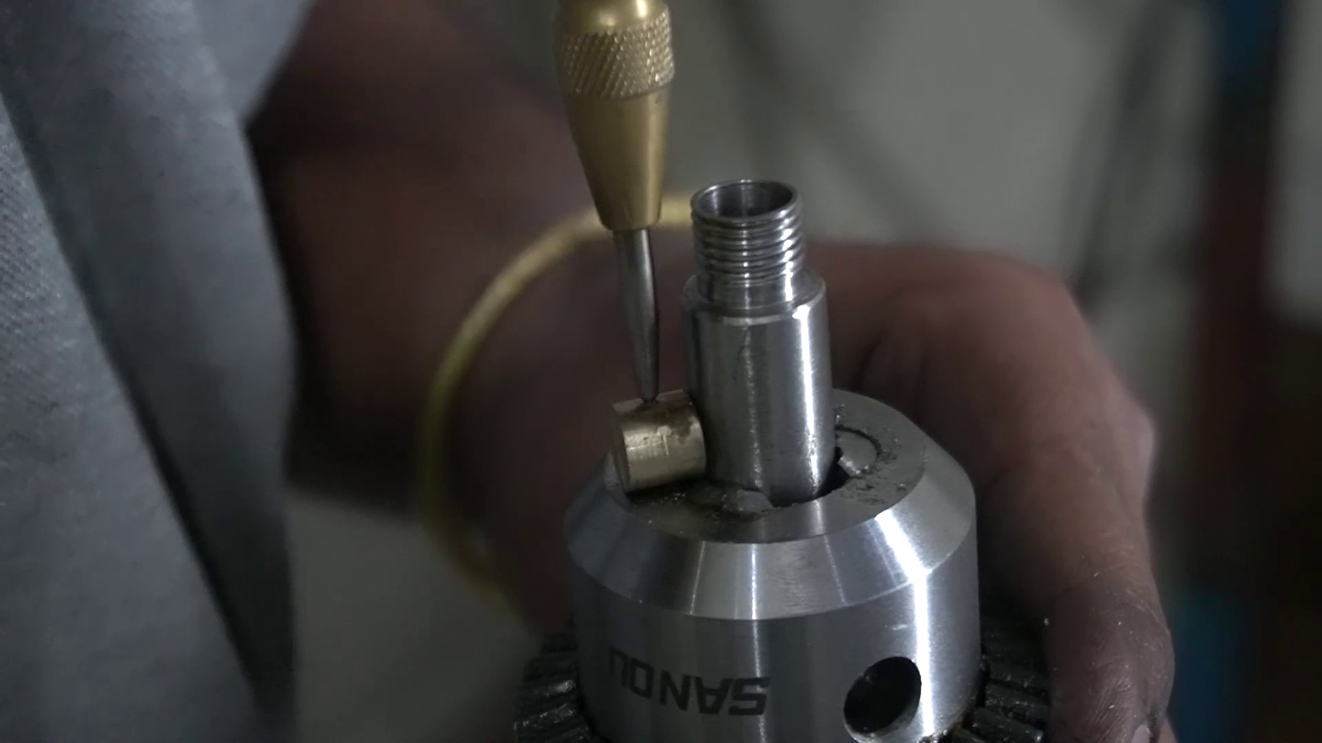 Pneumatic Air Graver From Bolt : 14 Steps (with Pictures) - Instructables