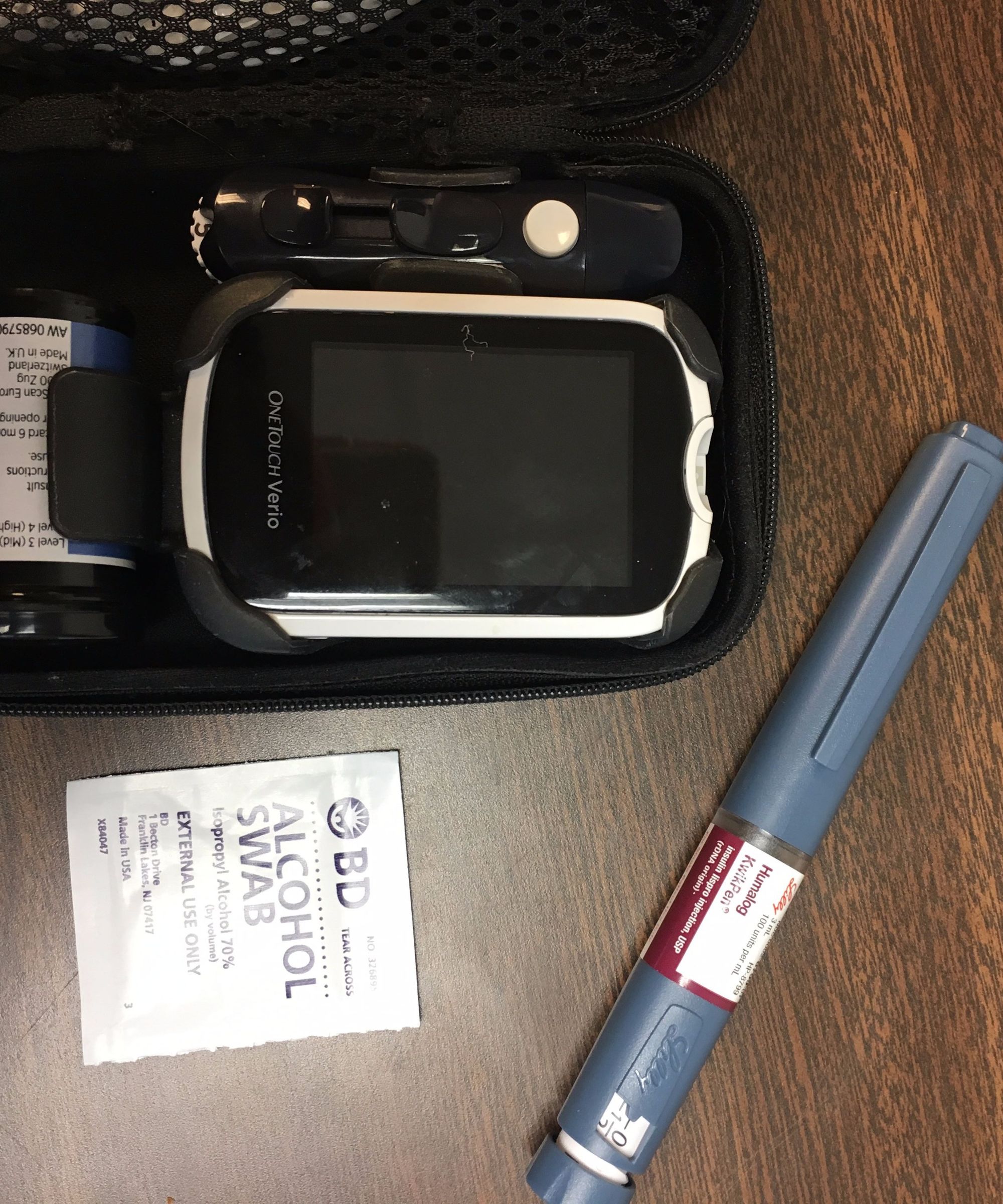 How to Check Blood Sugar and Take Insulin : 8 Steps - Instructables