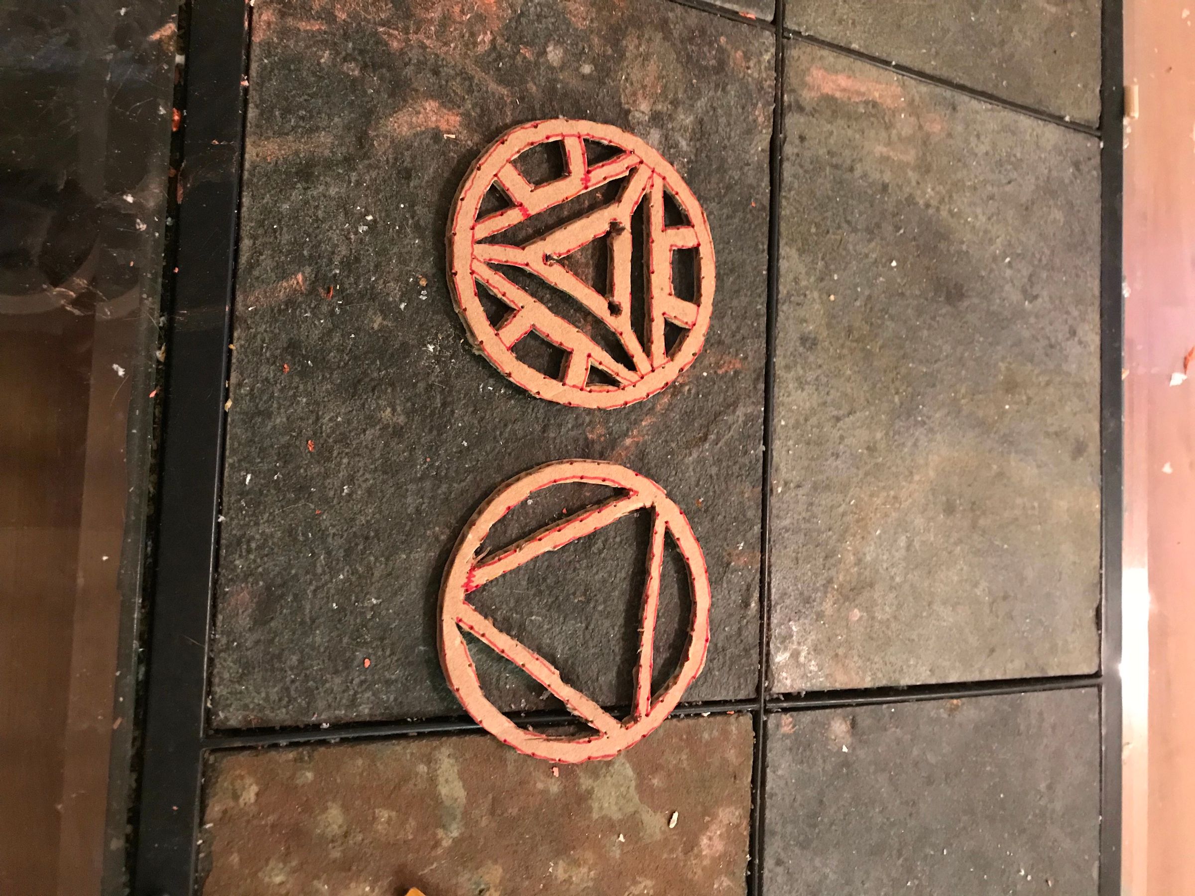 Iron Man Arc Reactor Super Cheap and Easy - Instructables