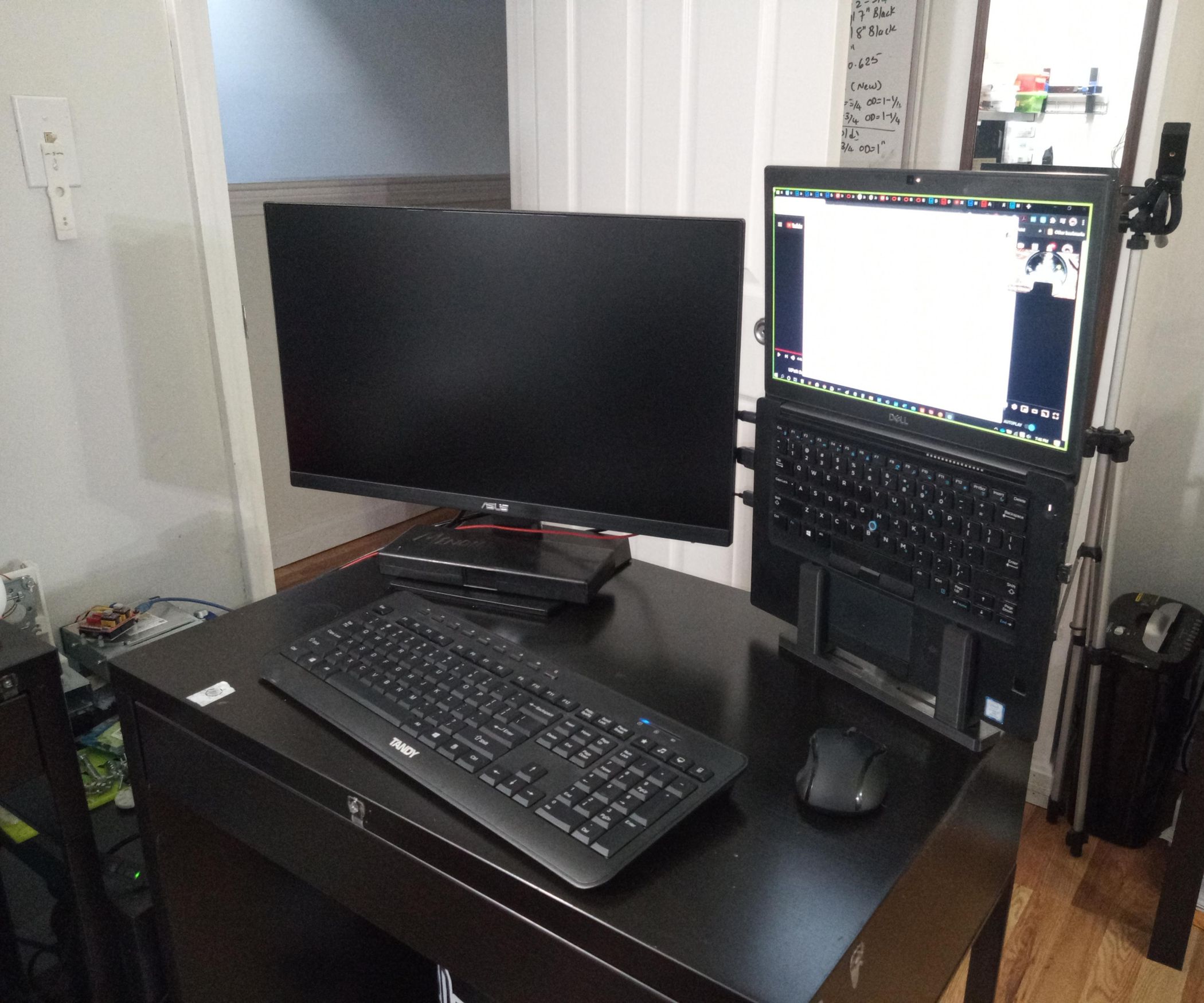 Space Saver Laptop Dock for IKEA Office Desks : 4 Steps - Instructables