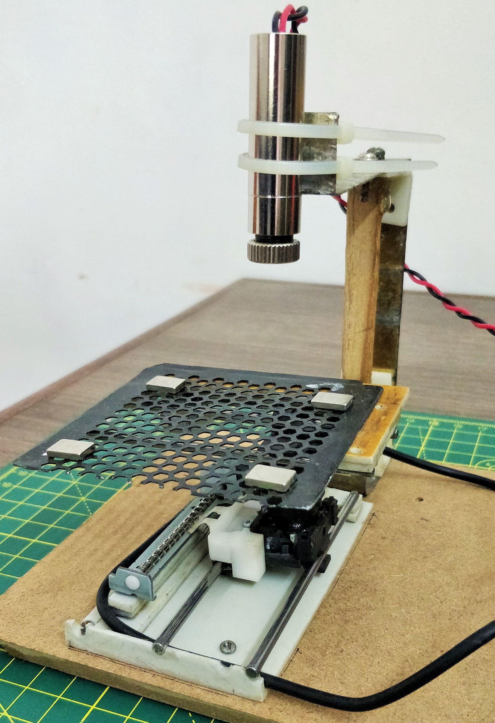 Mini CNC Laser Wood Engraver and Laser Paper Cutter. : 18 Steps (with ...