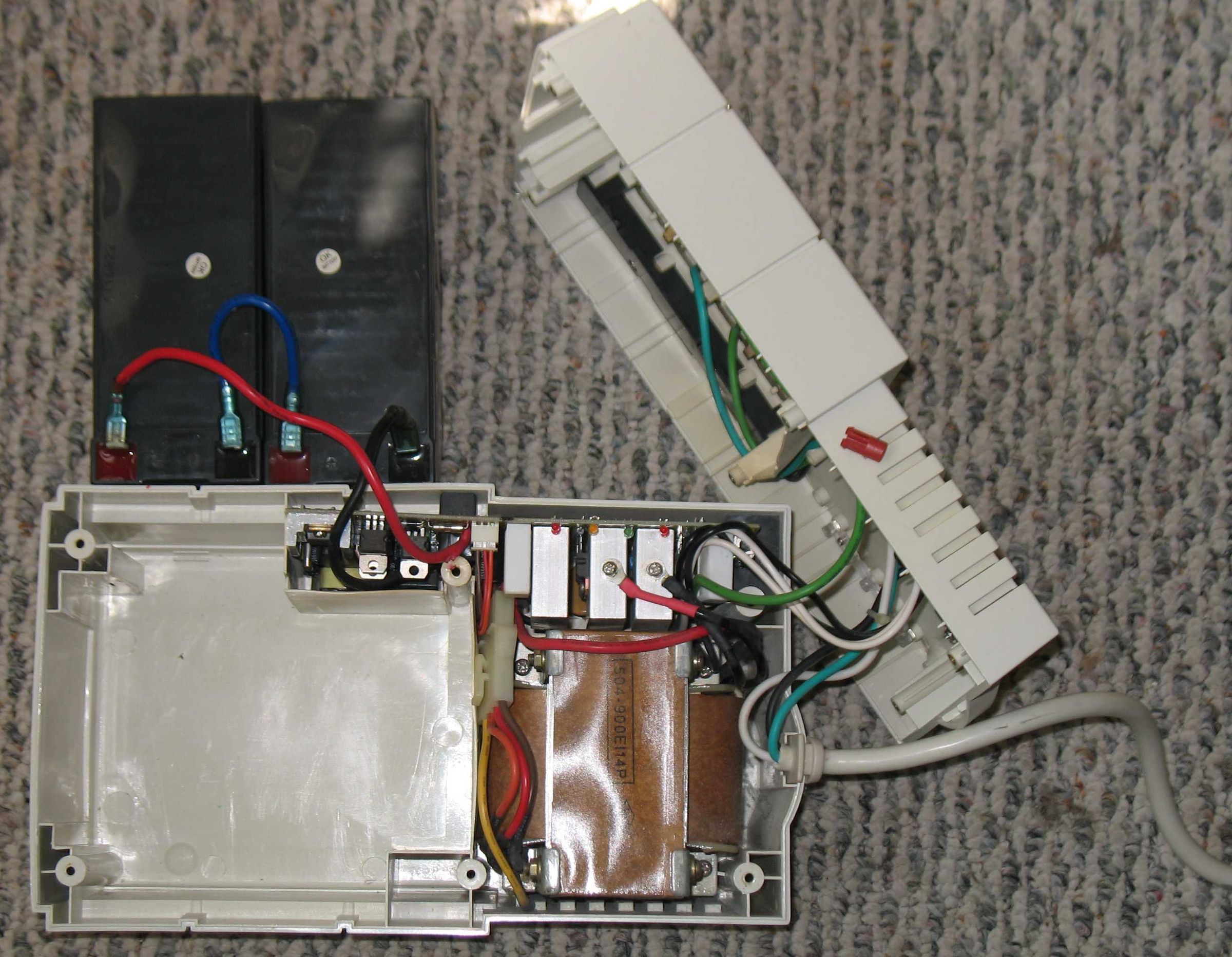 Rework a UPS With Massive Capacity : 4 Steps (with Pictures ...