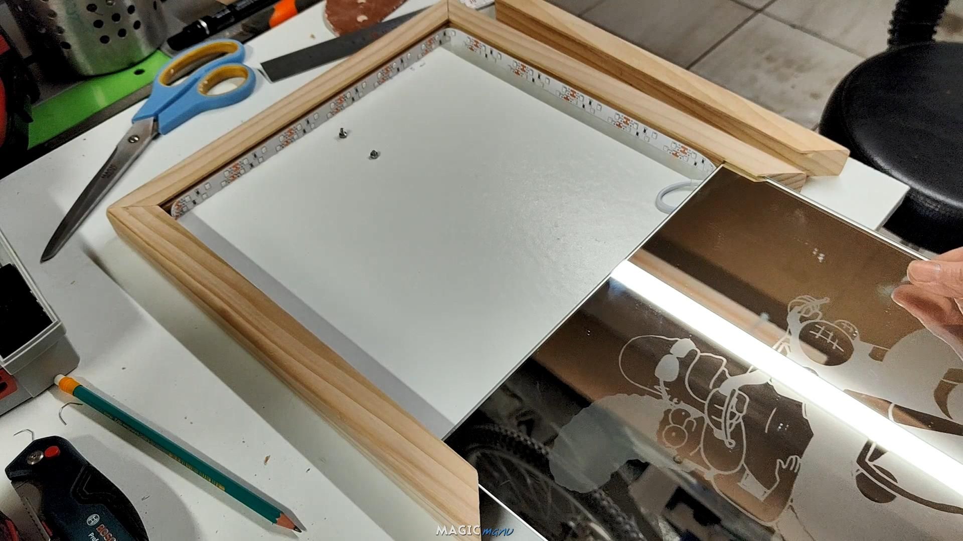 Laser-engraved Illuminated Mirror With Homer! : 10 Steps (with Pictures ...