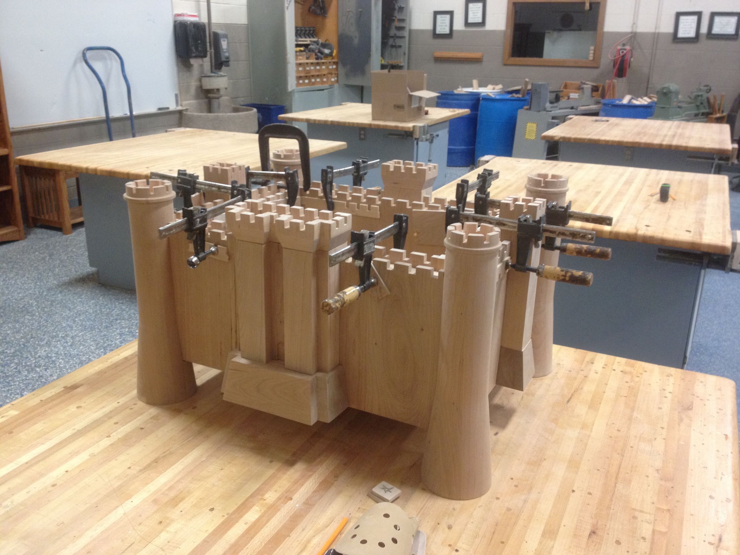 Castle Coffee Table : 12 Steps (with Pictures) - Instructables