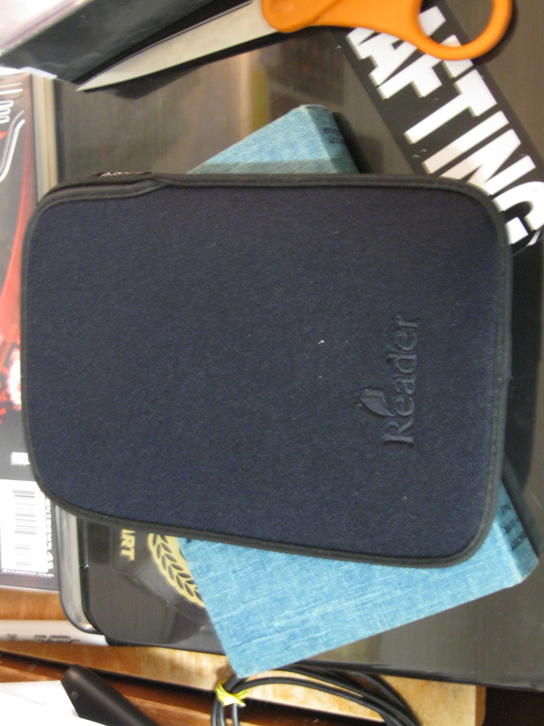 EReader Hollow Book Case With Stylus Storage : 7 Steps (with Pictures ...