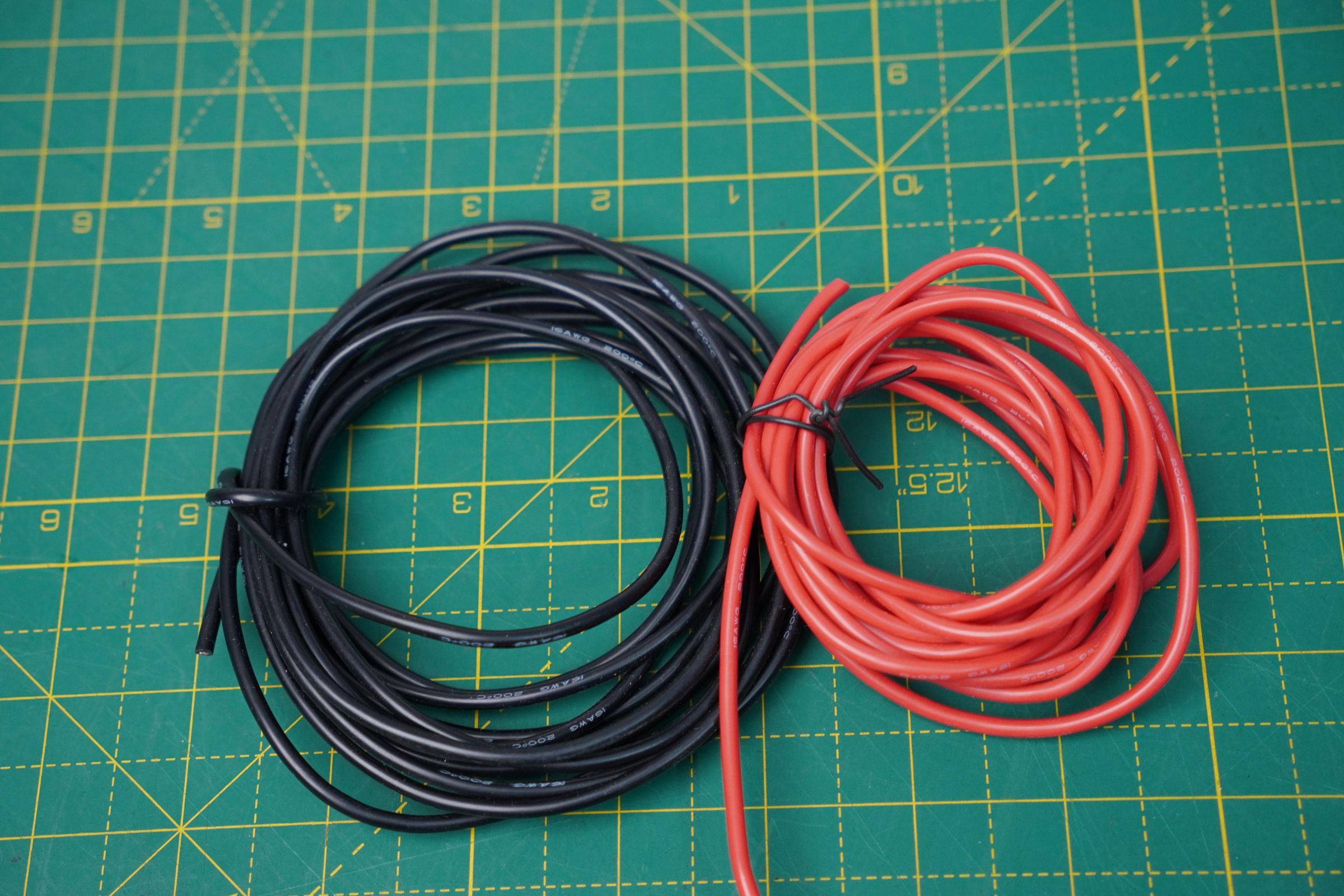 DIY Portable Solar Generator V2 : 21 Steps (with Pictures) - Instructables